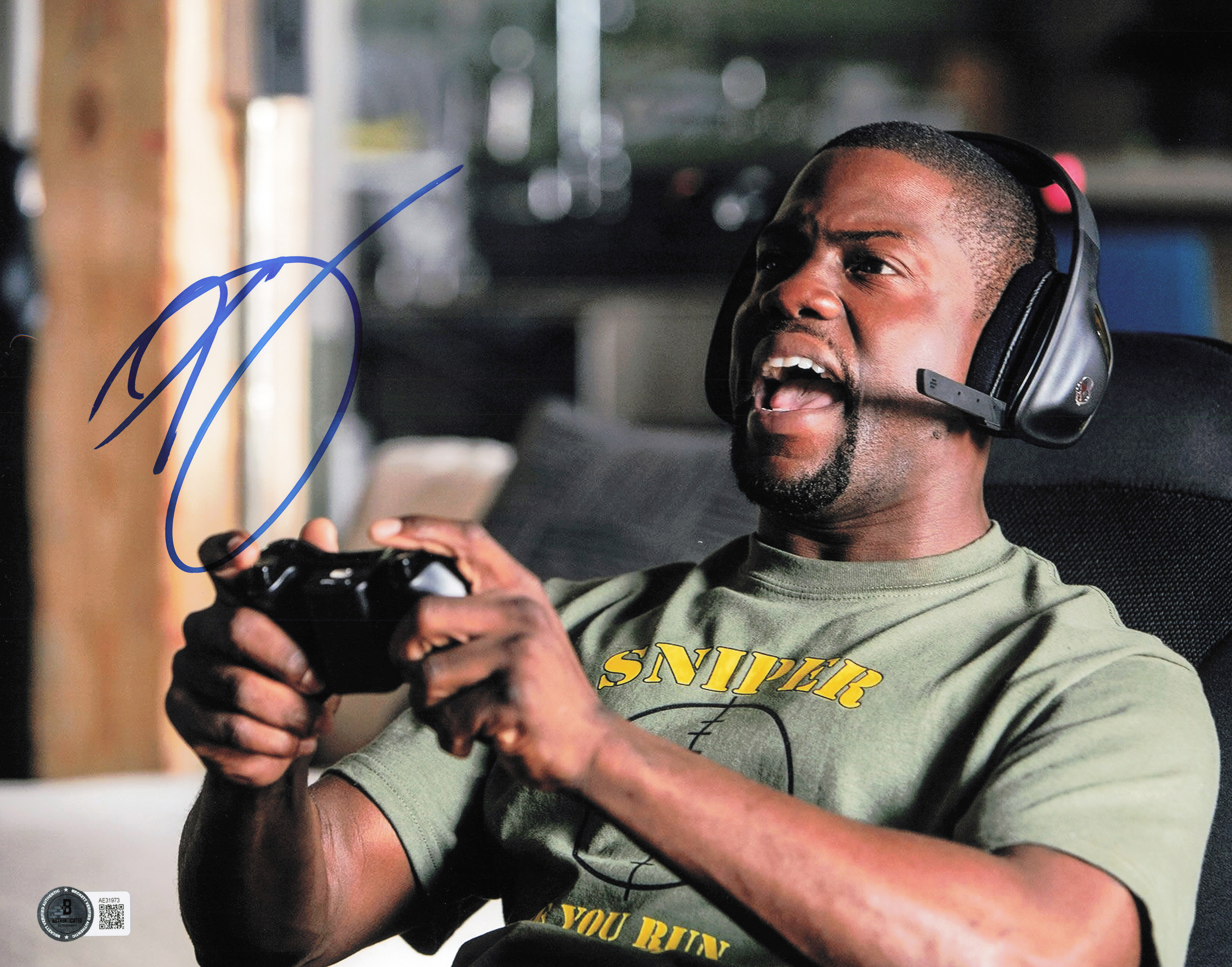 Kevin Hart Autographed 11x14 Photo Comedian Beckett BAS QR #AE31973 ...