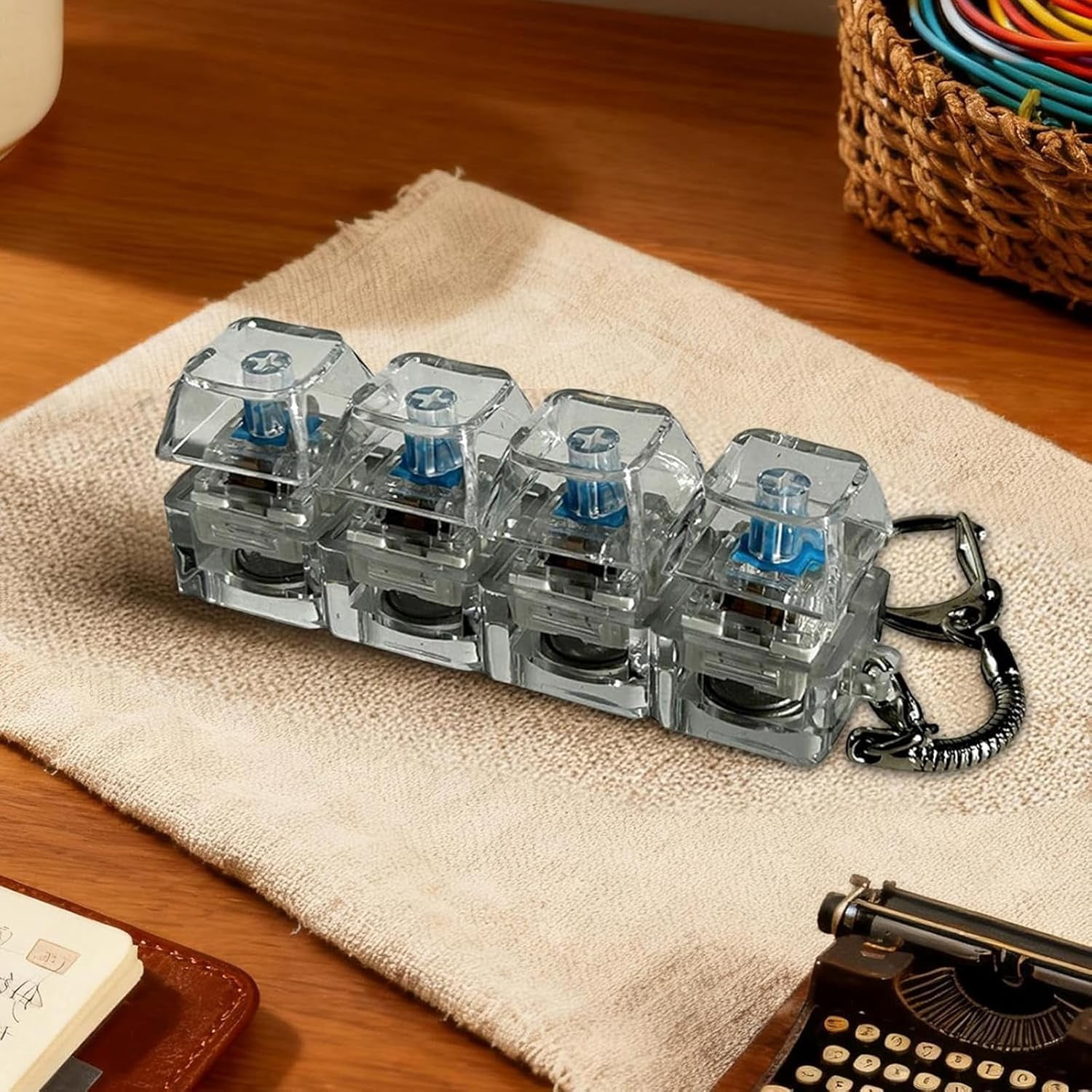 Keyboard Keychain, 4-Key Fidget Keyboard, Mechanical Keyboard Clicker ...