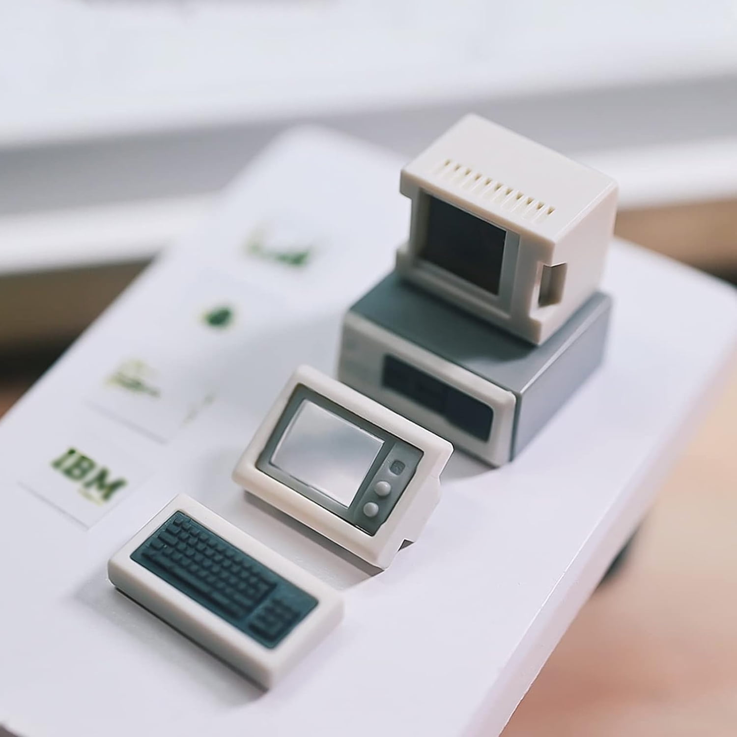 Keycaps, Custom Keycaps for Esc Key, Magnetic Light Transmission ...