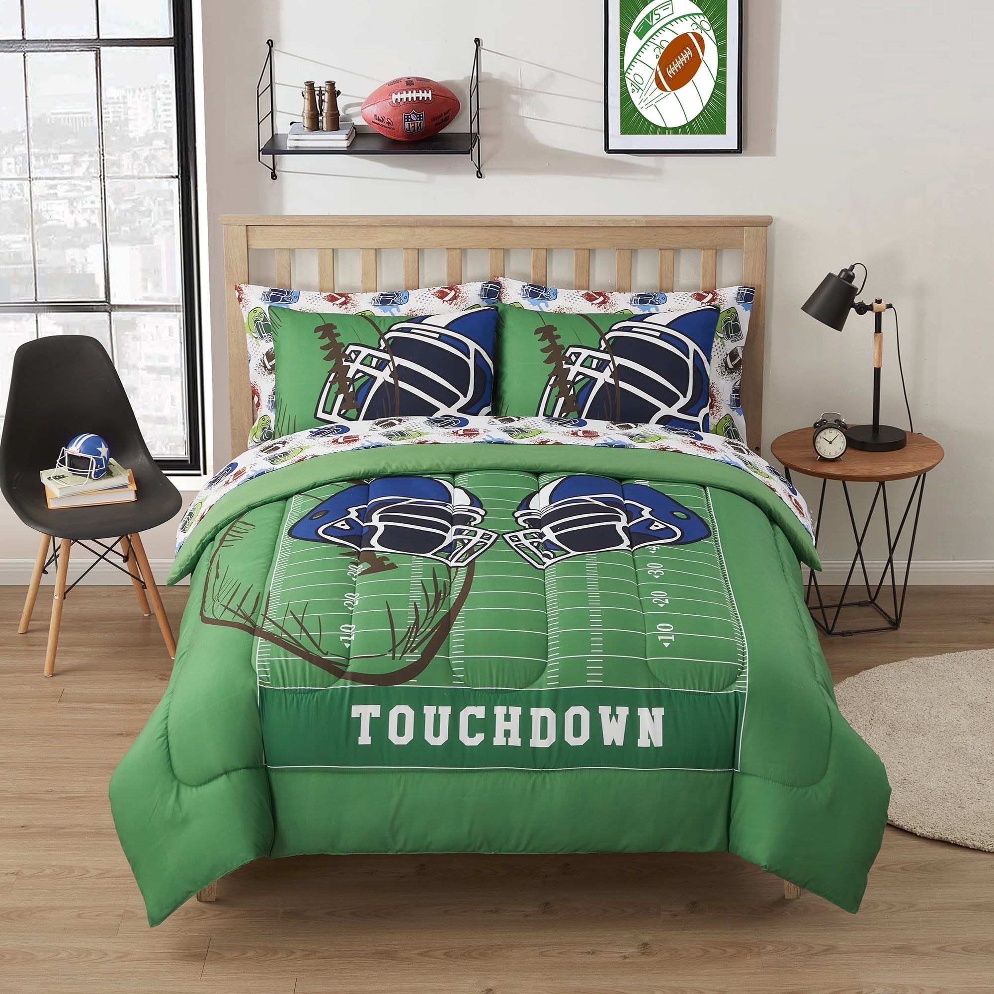 Sports Themed Kids Football 7 Piece Bed in a Bag: Full Size Comforter ...