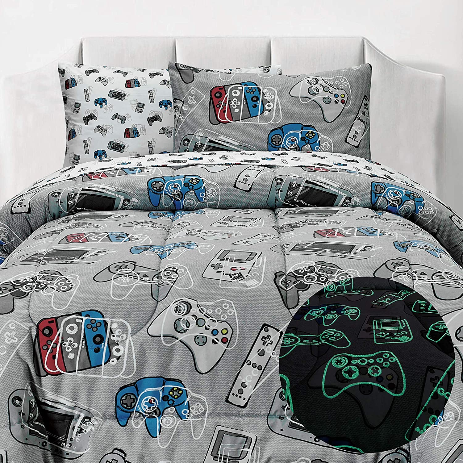 Kids Rule 7 Piece Gamer Glow in the Dark Bedding Set, Game Controllers ...