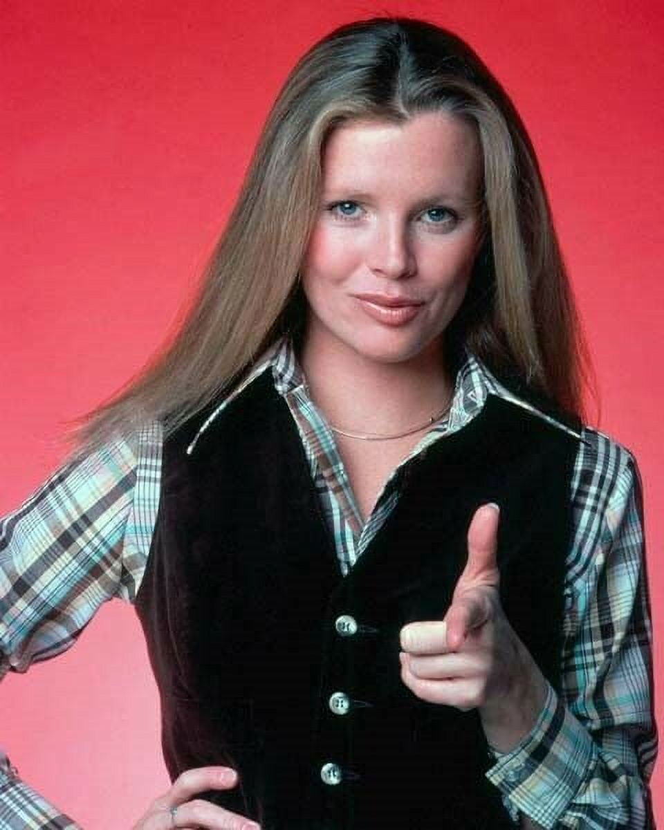 Kim Basinger as cop J.Z. Kane 1977 TV series Dog and Cat portrait 8x10 ...