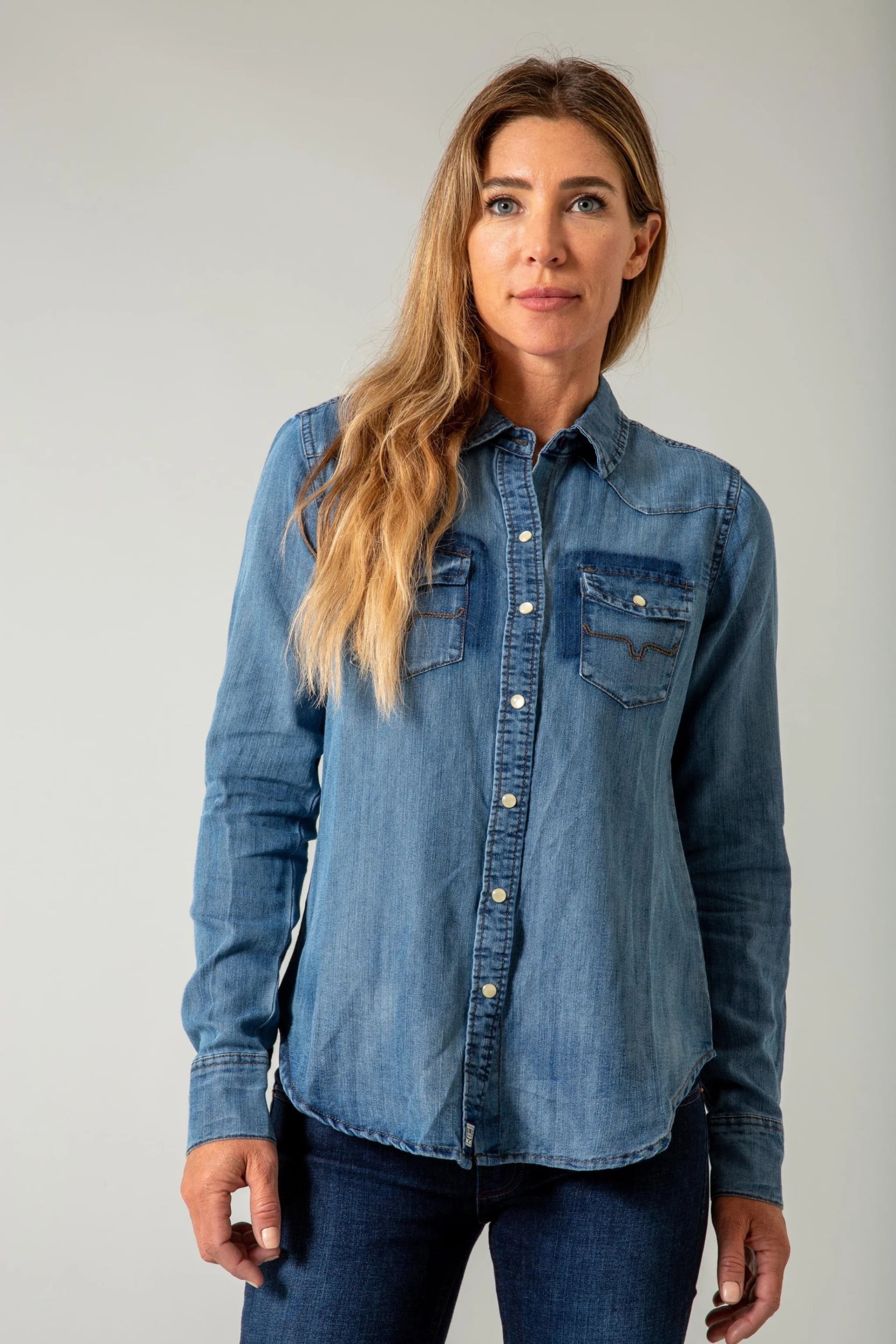 Kimes Ranch Women's Kaycee Denim Long Sleeve Western Pearl Snap Shirt Dark Medium Wash XX- US ...