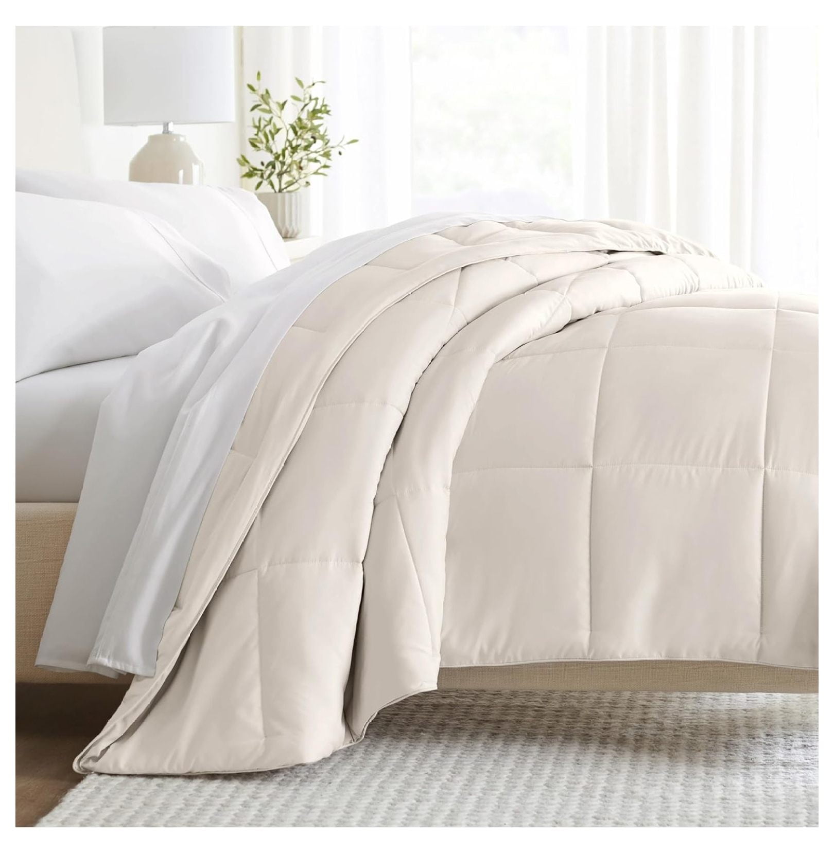 King Comforter (Ivory) - Bring Luxury Home with Our Soft and Lightweight Down Alternative ...