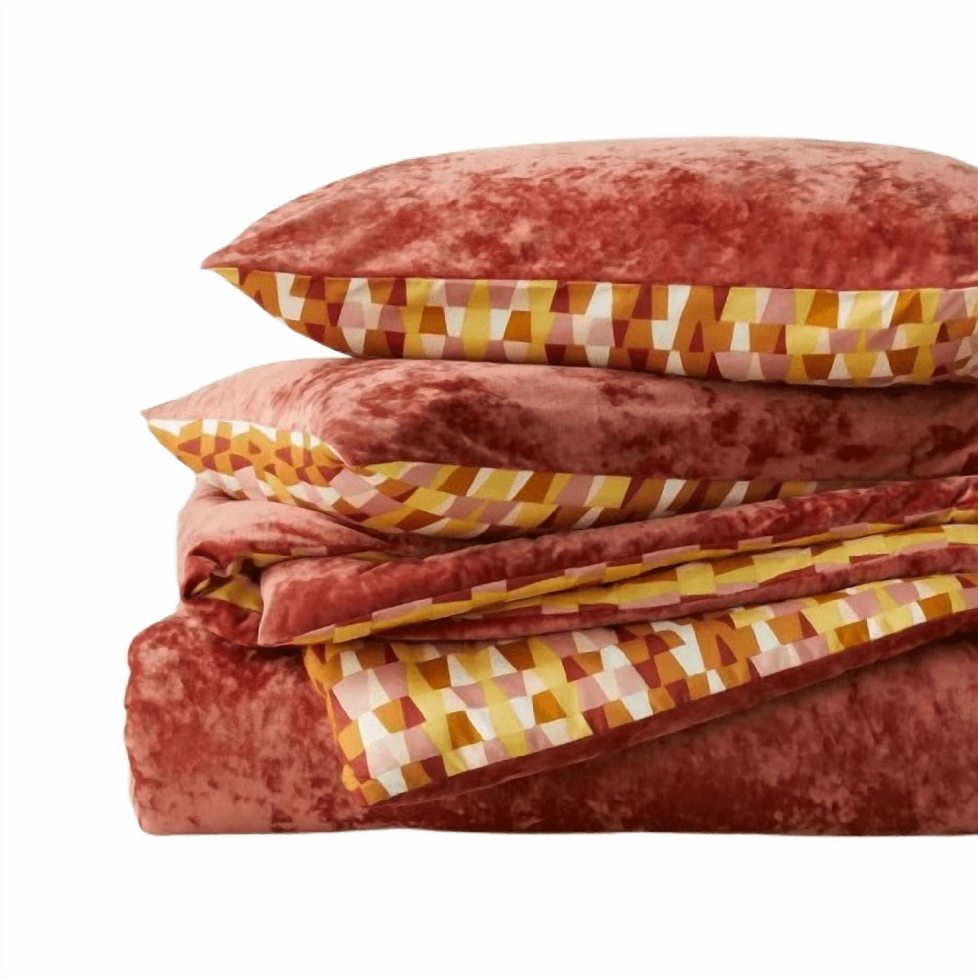 Opalhouse King Reversible Velvet Comforter and Sham Set, Berry ...