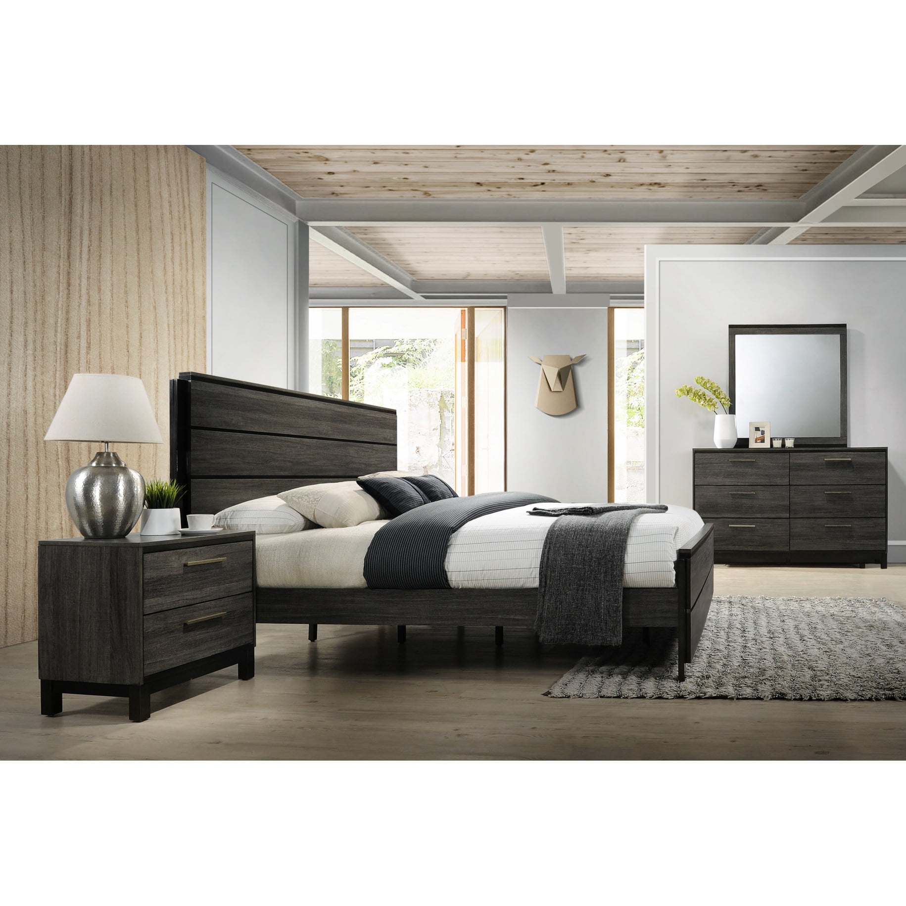 King Size Bedroom Set+Sleek Hardware Details" - "Bedroom Furniture ...