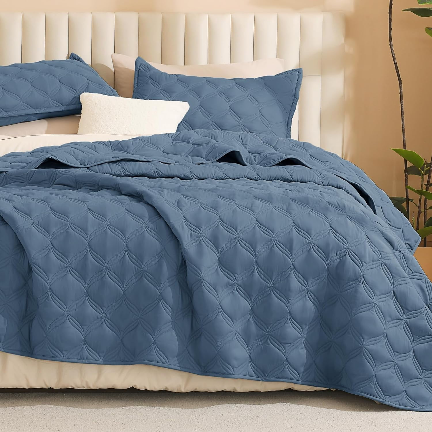 King Size Quilt Bedding Set, Haze Blue Summer Lightweight Soft ...