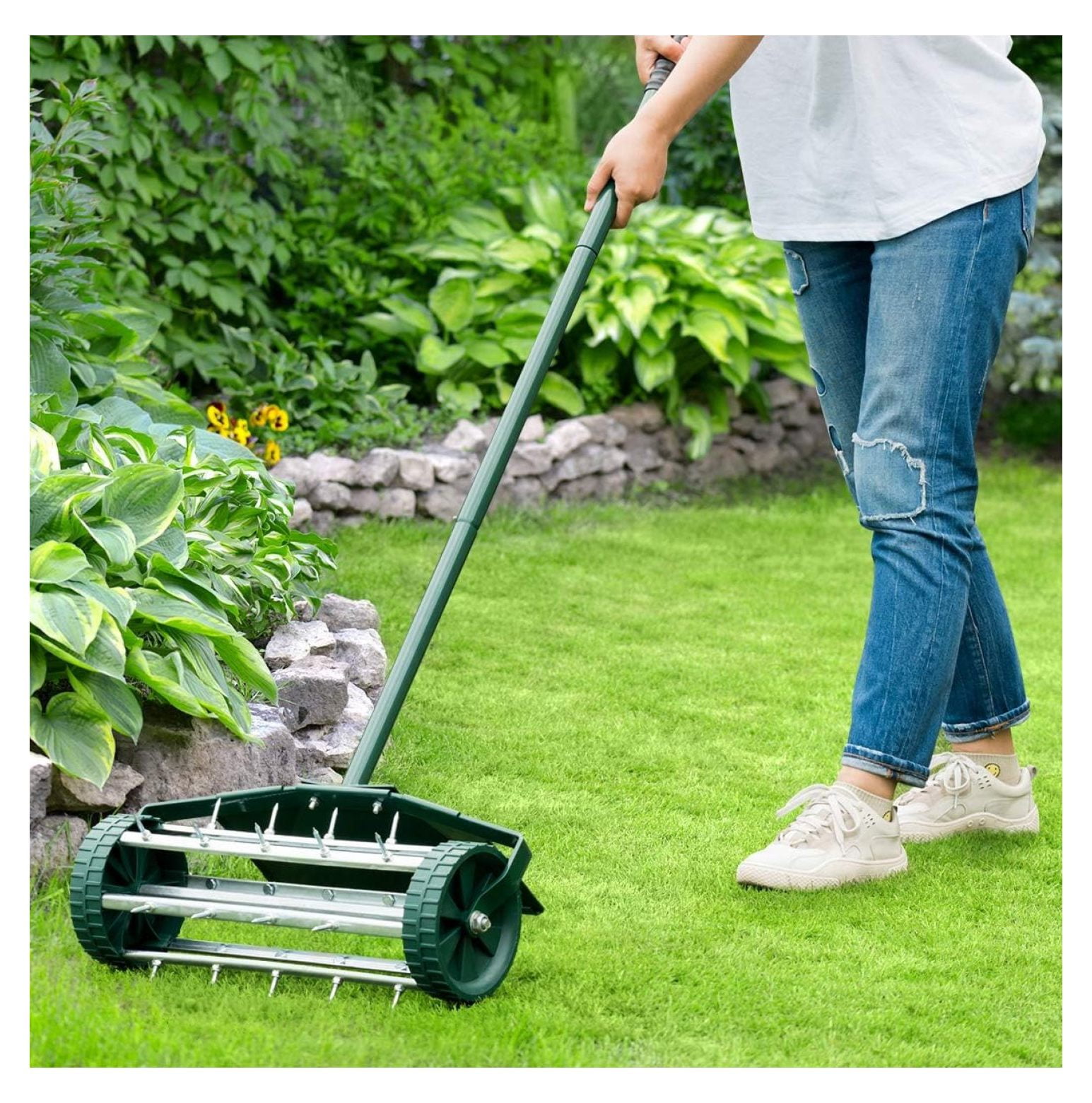 KioJJp Rolling Lawn Aerator, 18 Inch Aerator Lawn Tool with Fender ...