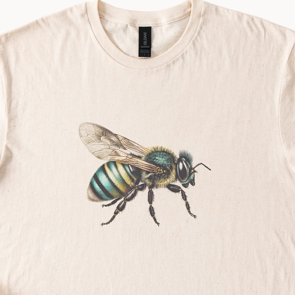 Kiraa Tee With Colorful Blue Green Bee Graphic Insect Nature Shirt ...