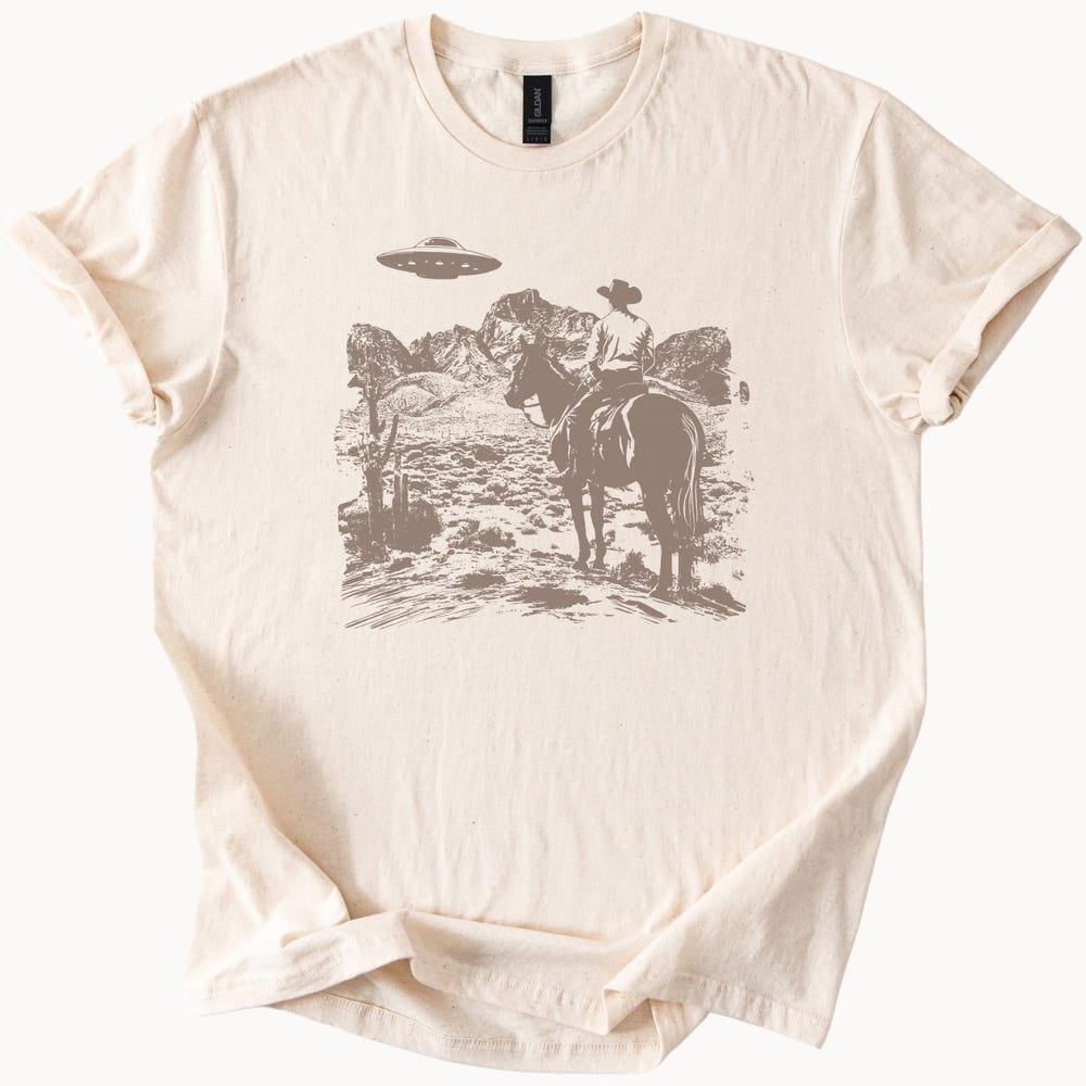 Kiraa Tee With Cowboy Riding Horse In Desert Watching Ufo Spaceship In ...