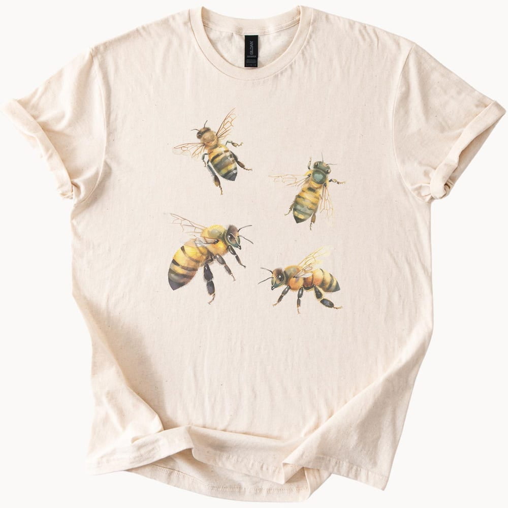 Kiraa Tee With Honey Bee Illustration Shirt Realistic Flying Bee ...