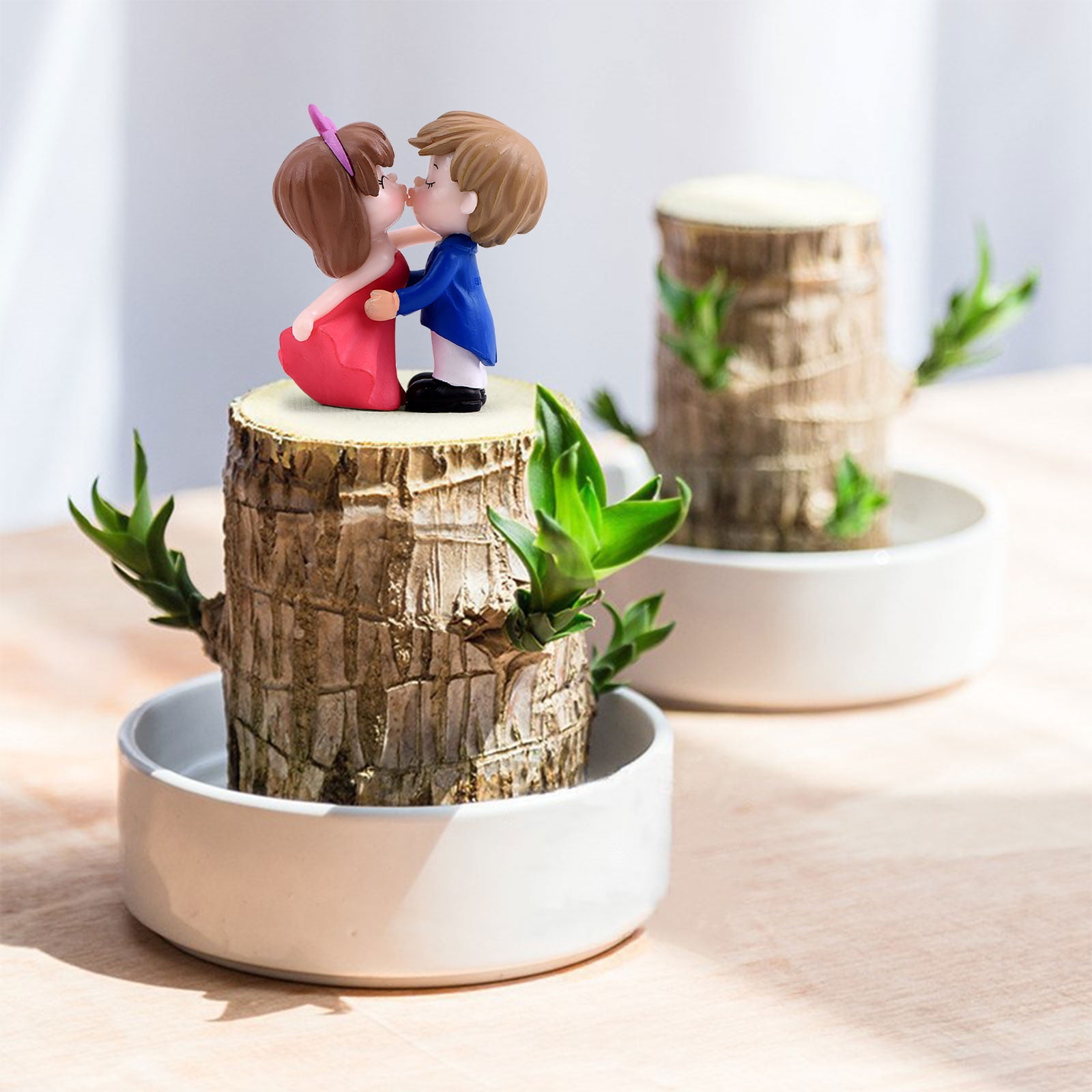 Kissing Couple Figurines | Bride and Groom Resin Ornaments - Realistic ...