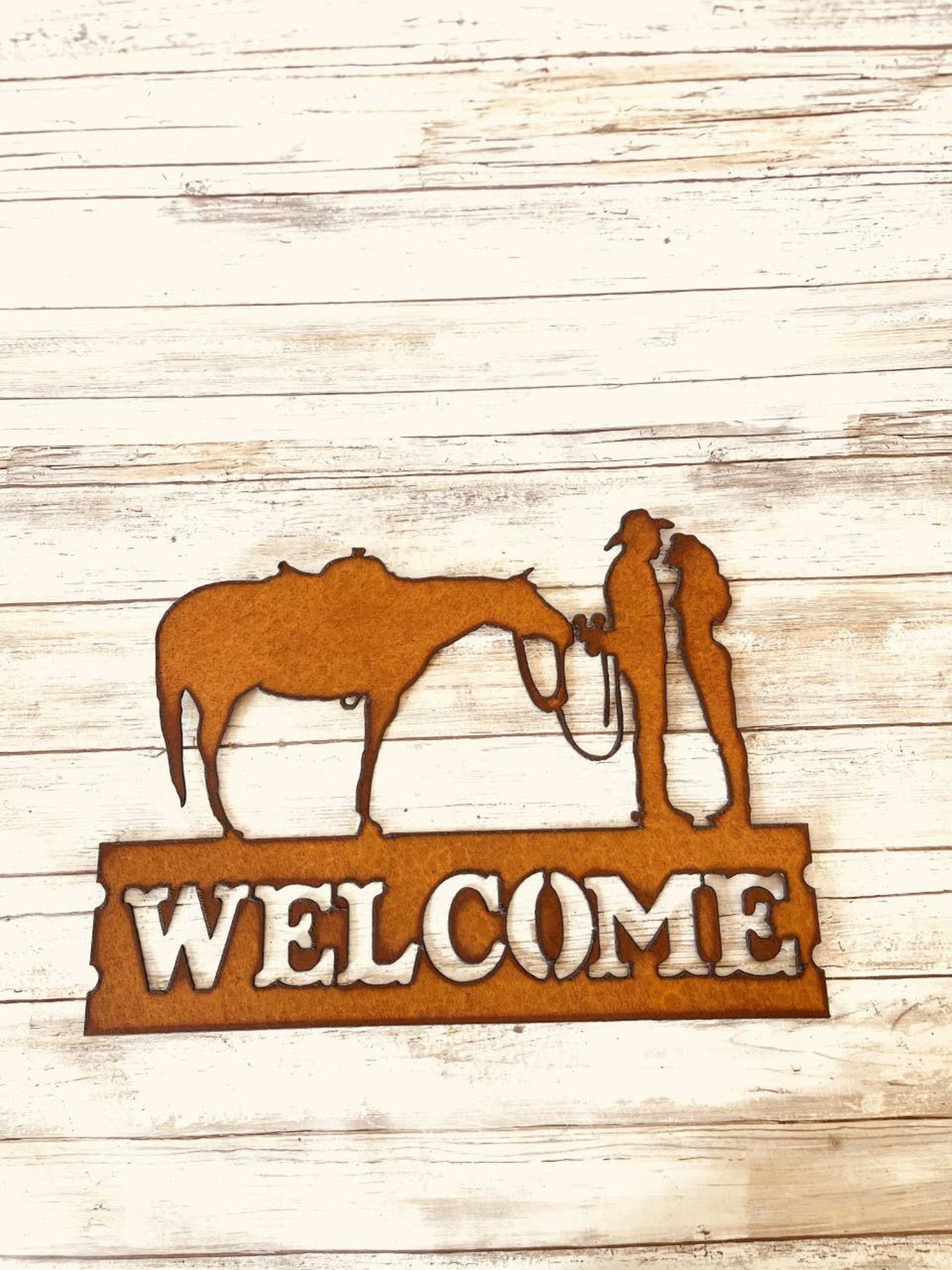 Kissing Couple Horizontal Welcome Sign - Walmart.com