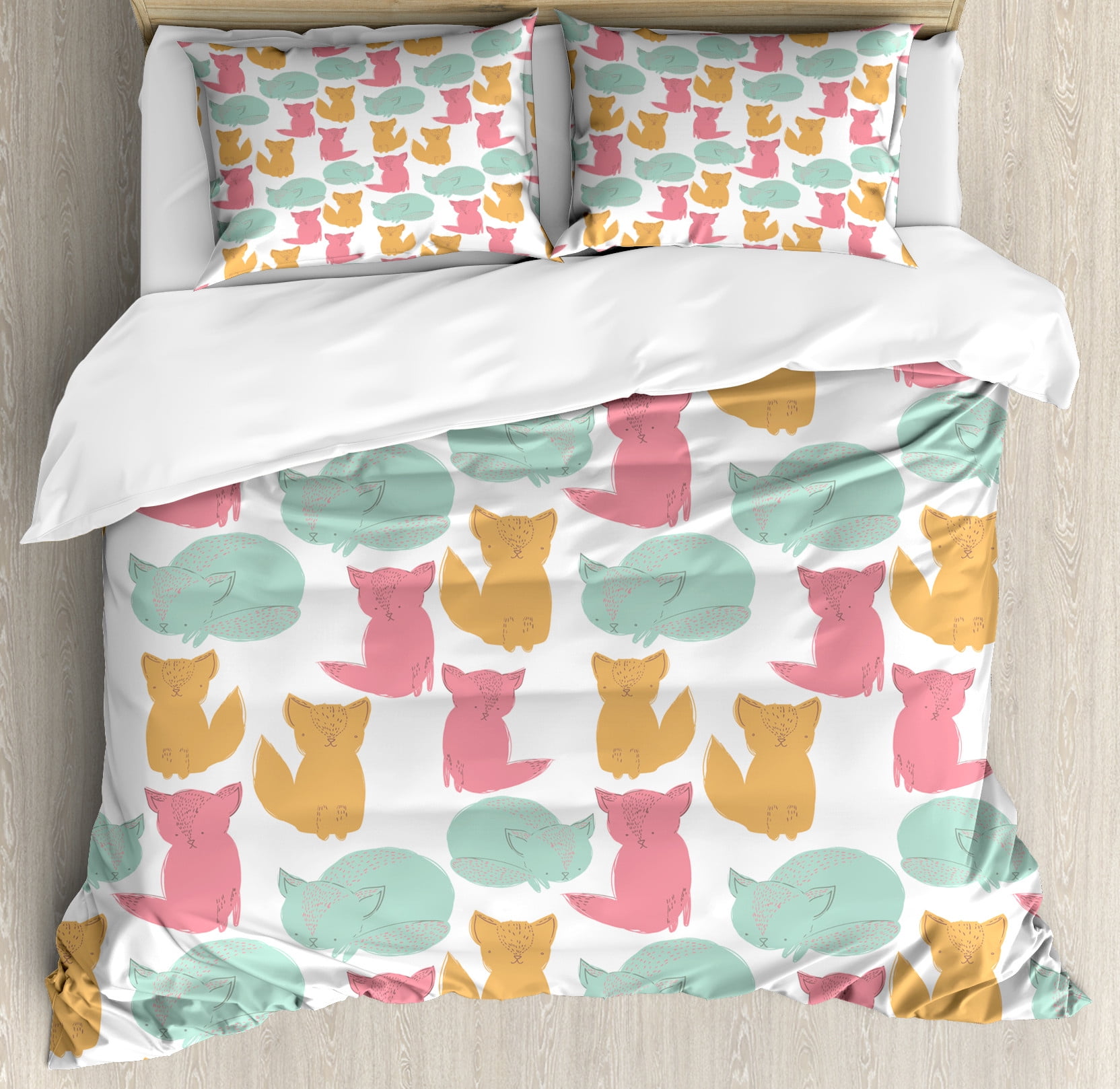 Kitten Duvet Cover Sets, Graphic Composition of Cats on a Plain ...