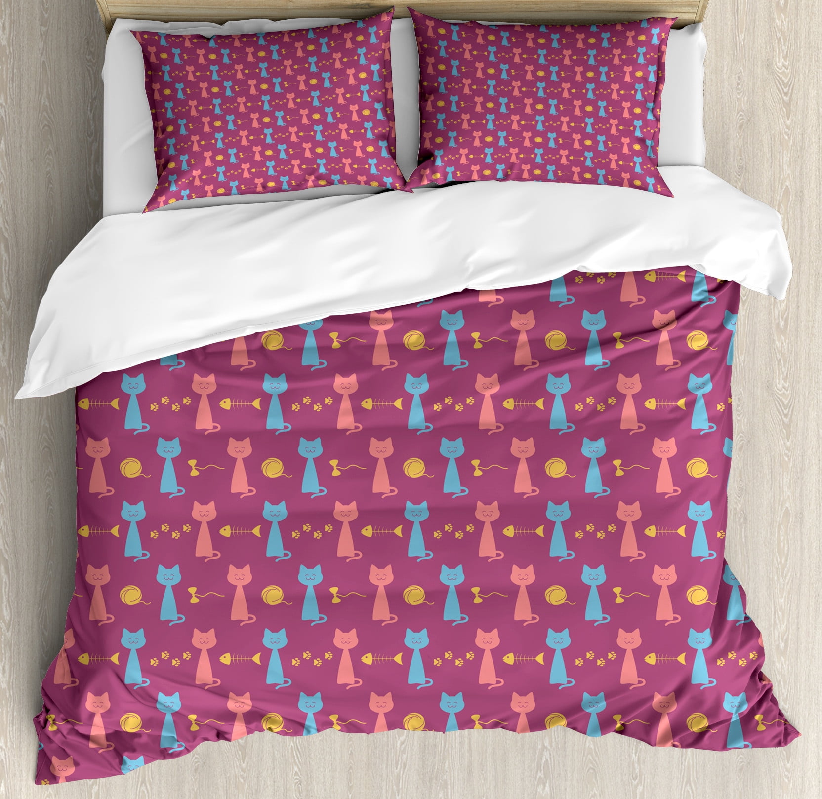 Kittens Duvet Cover Set, Funny Joyful Playful Smiling Hungry Cats Fish ...