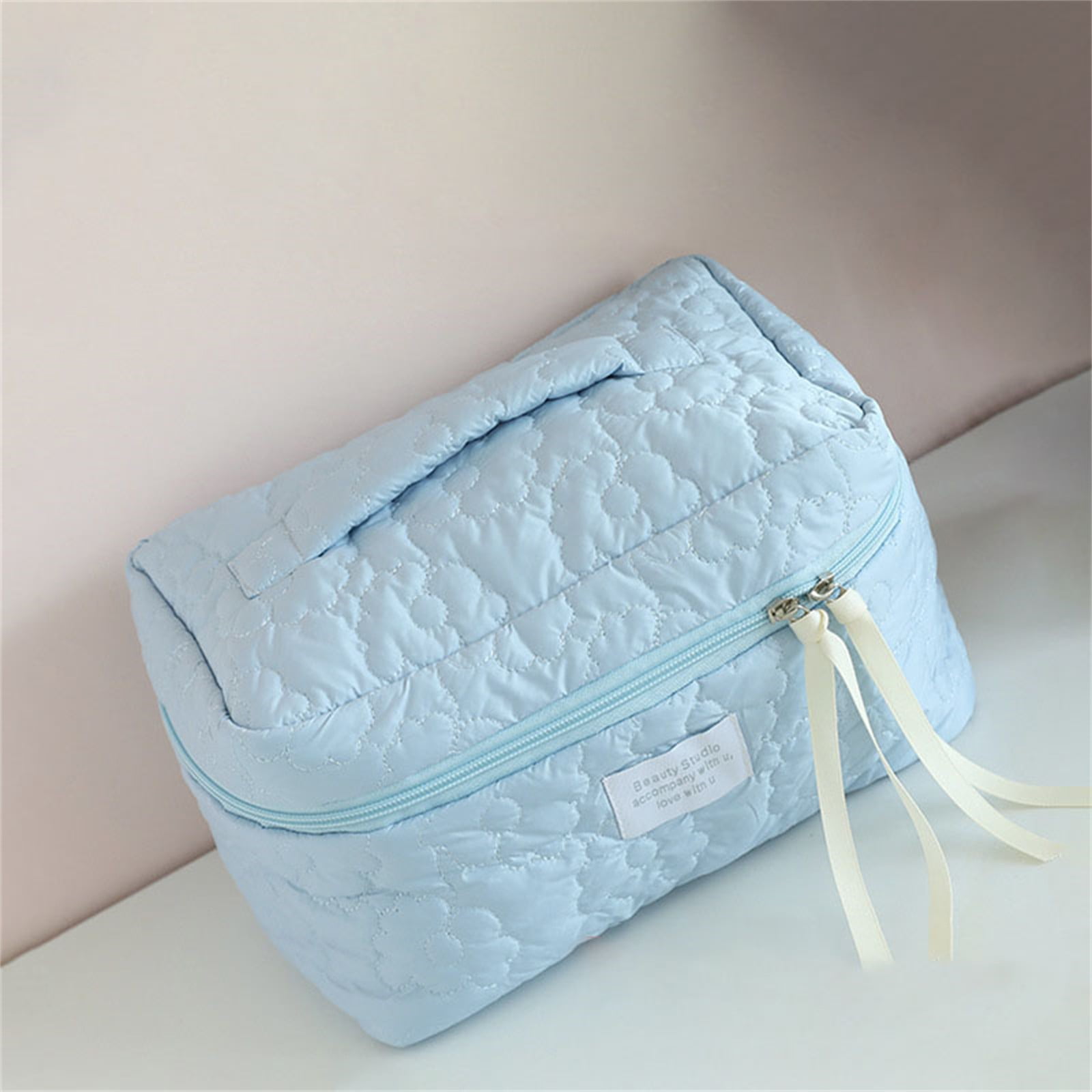 Kiuxbfg Aesthetic Makeup Bag For Women Large Capacity Quilted Cosmetic ...