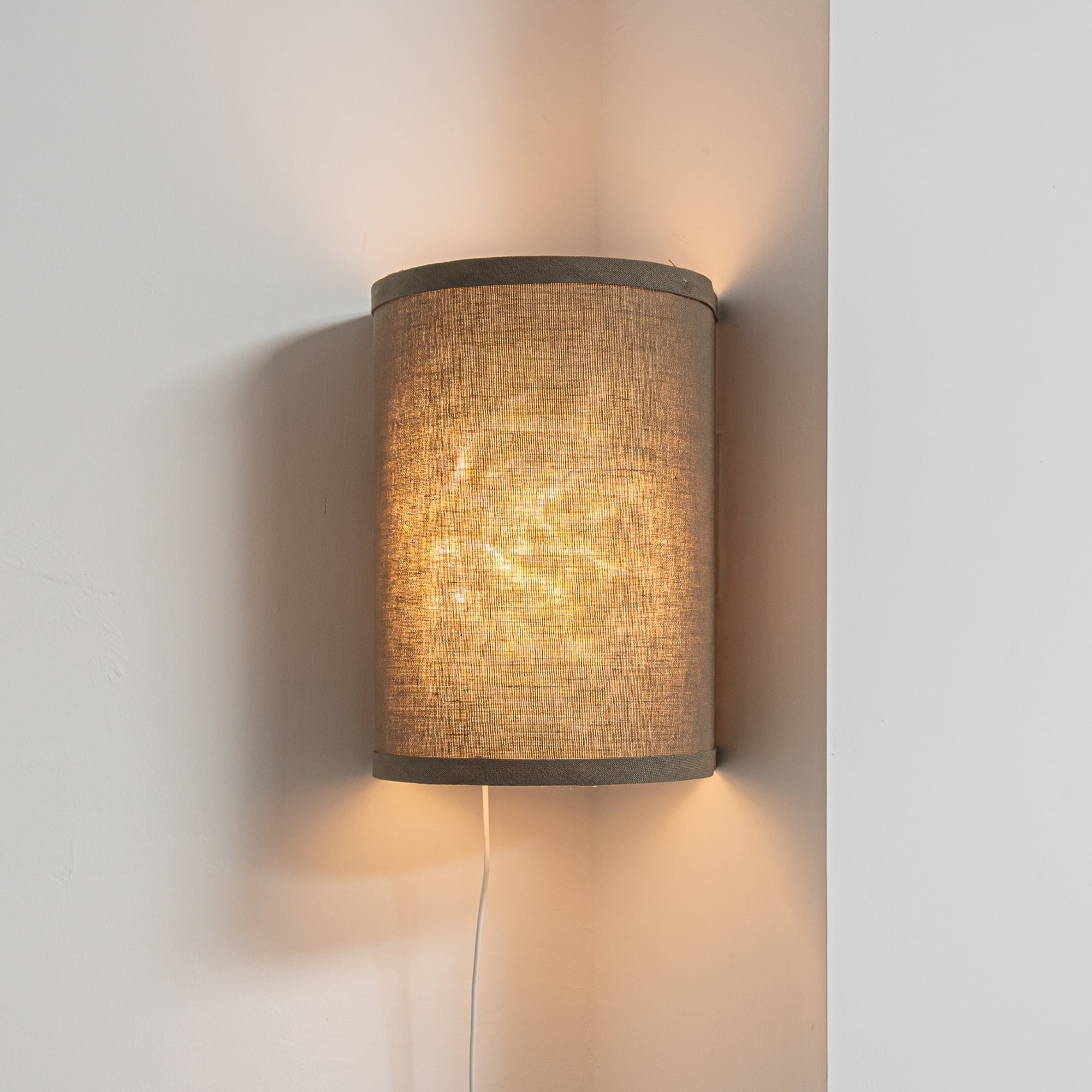Kiven Fabric Hover Corner Accent Light, LED Accent Wall Sconce ...