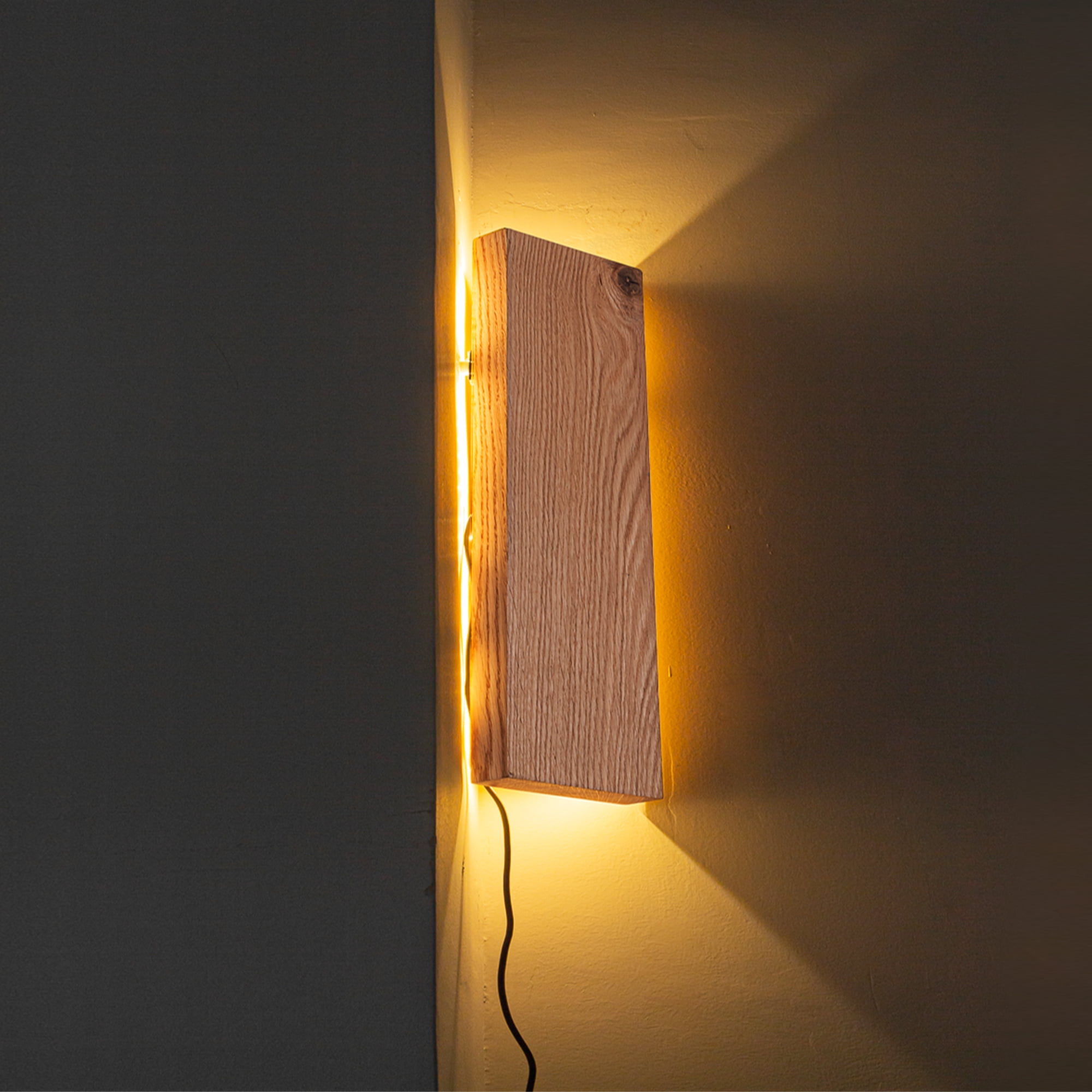 Kiven LED Corner Wall Light, Wooden Hover Sconce, Minimalist Dimmable ...