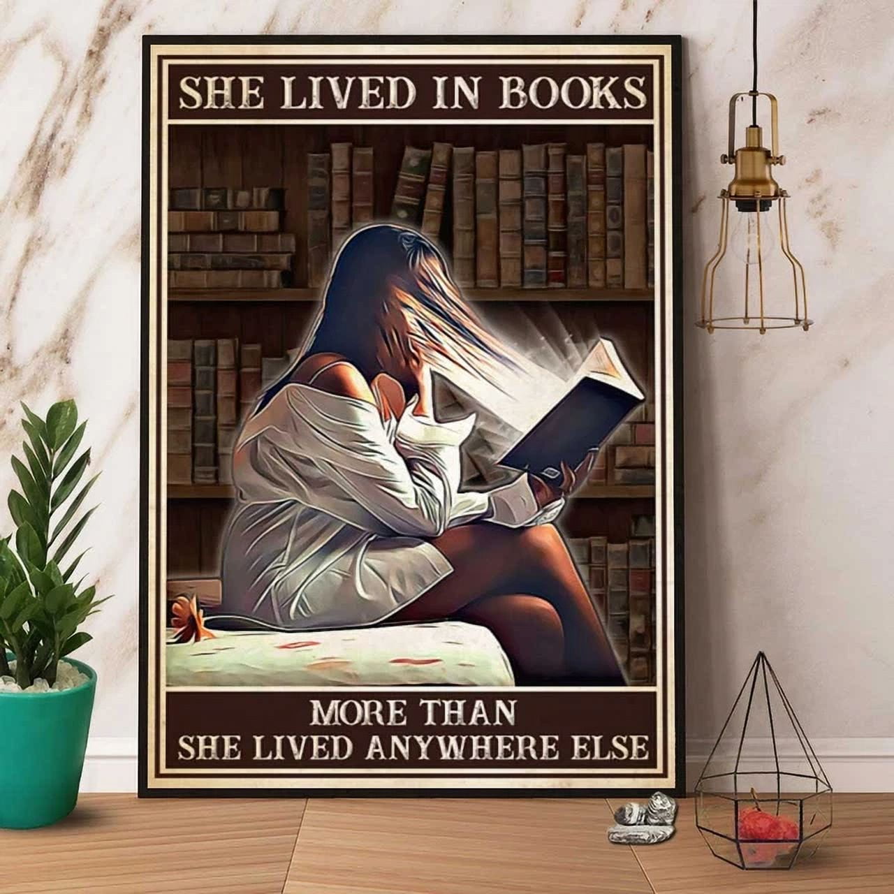 Kna Prints - Poster Bookworm Lady She Lived In Books More Than She ...