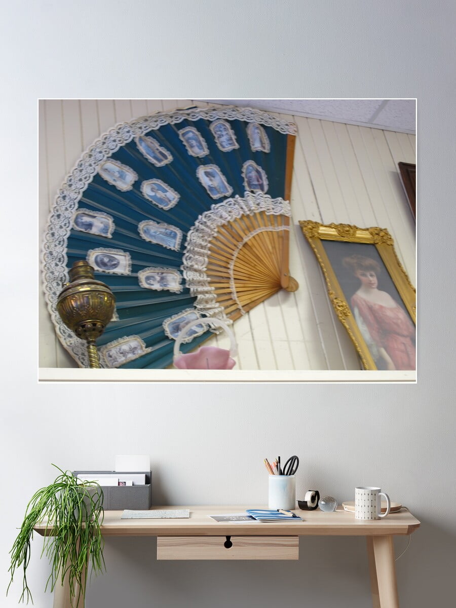 Kna Prints - Pretty History Poster, UNFRAMED-24x36 - Walmart.com