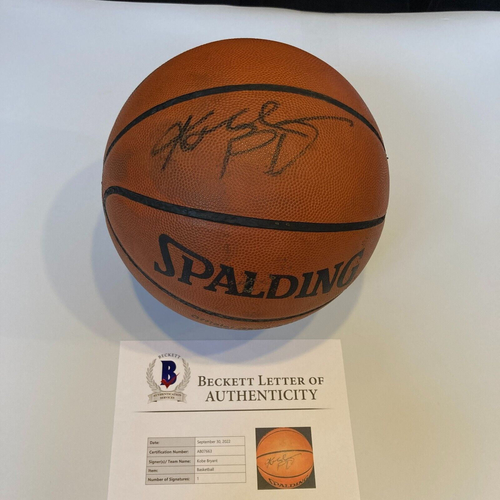 Kobe Bryant Signed Spalding Official NBA Game Basketball Beckett COA ...