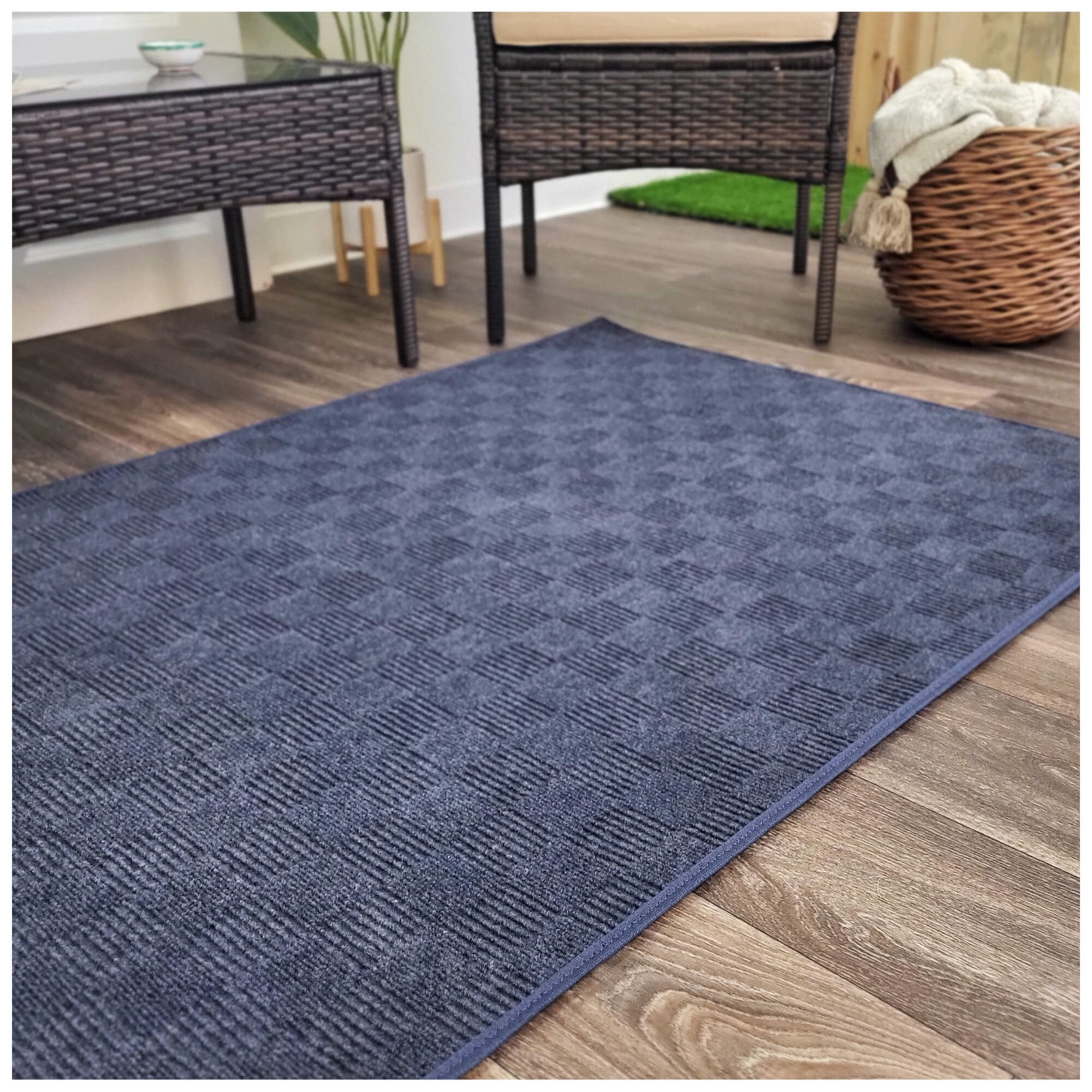 Koeckritz Rugs 2'x4' Ocean Blue Patchwork Indoor/Outdoor Rug Soft, Durable & Easy to Clean ...