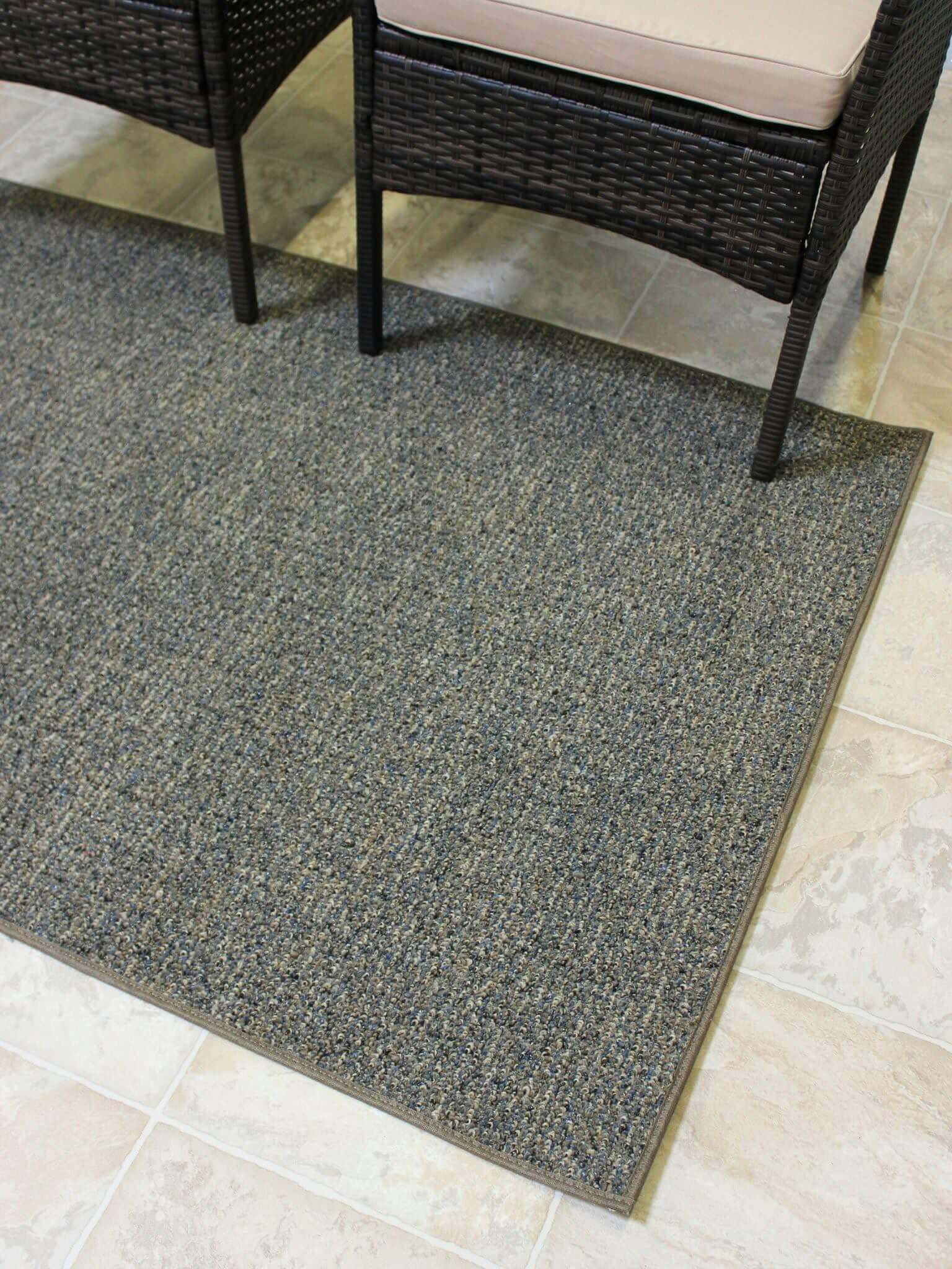 Koeckritz Rugs 5' Round Garden Escape Fencepost Indoor/Outdoor Area Rug ...