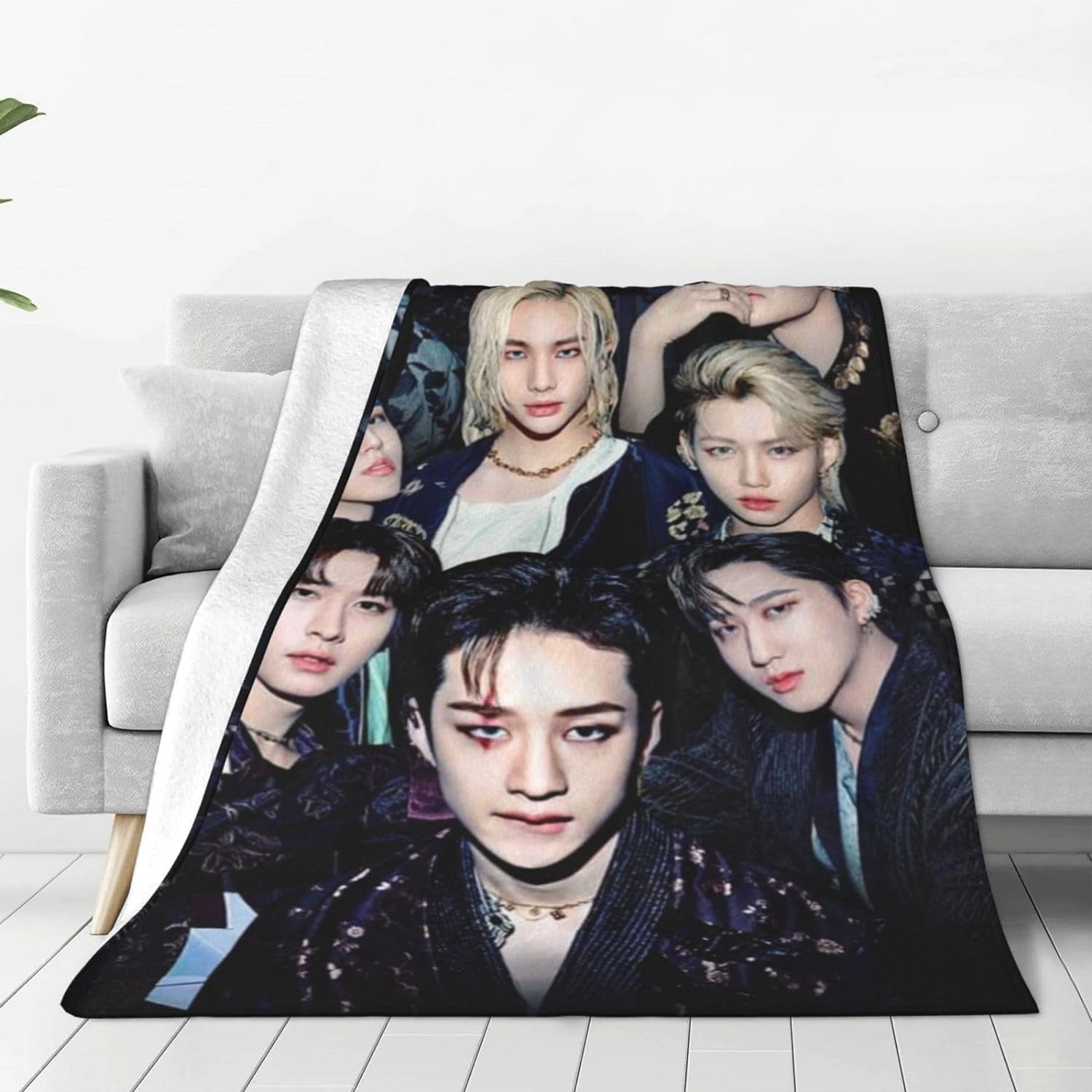 Kpop Stray Kids Throw Blanket Couch Bed Sofa Soft Lightweight Warm Cozy ...