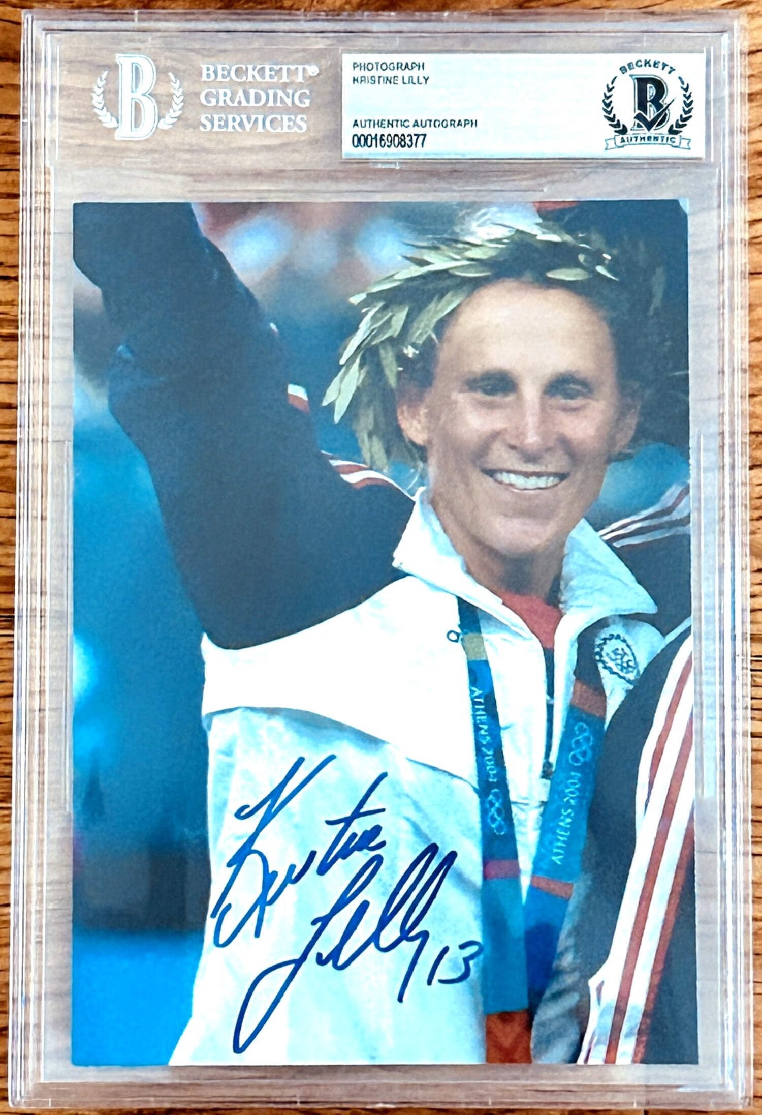Kristine Lilly autographed 2004 US Olympic soccer gold medal 5x7 photo ...