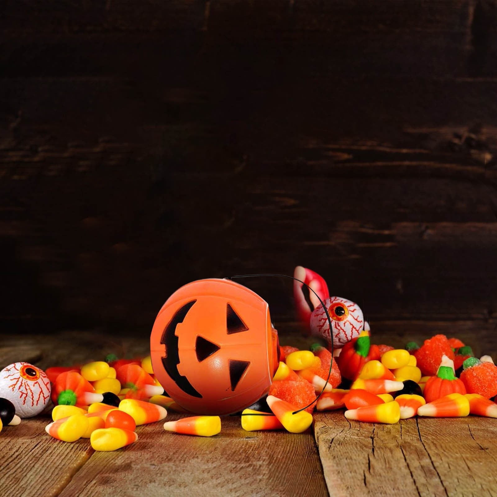 Kugisaki Halloween Pumpkin Plastic Candy Bucket Portable Pumpkin Pail ...