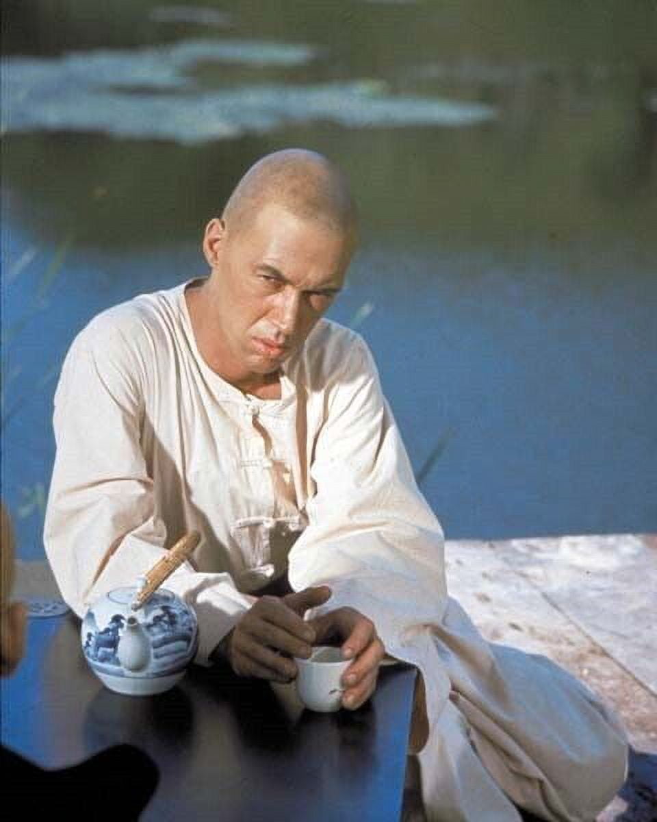 Kung Fu 1972 David Carradine as Kwai Chang Caine in robes having tea ...
