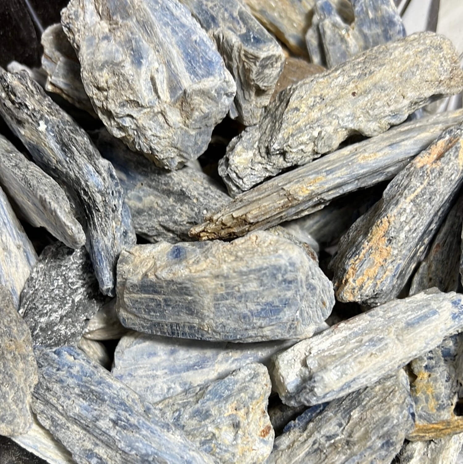 Kyanite raw stones - Blue healing Kyanite - Walmart.com