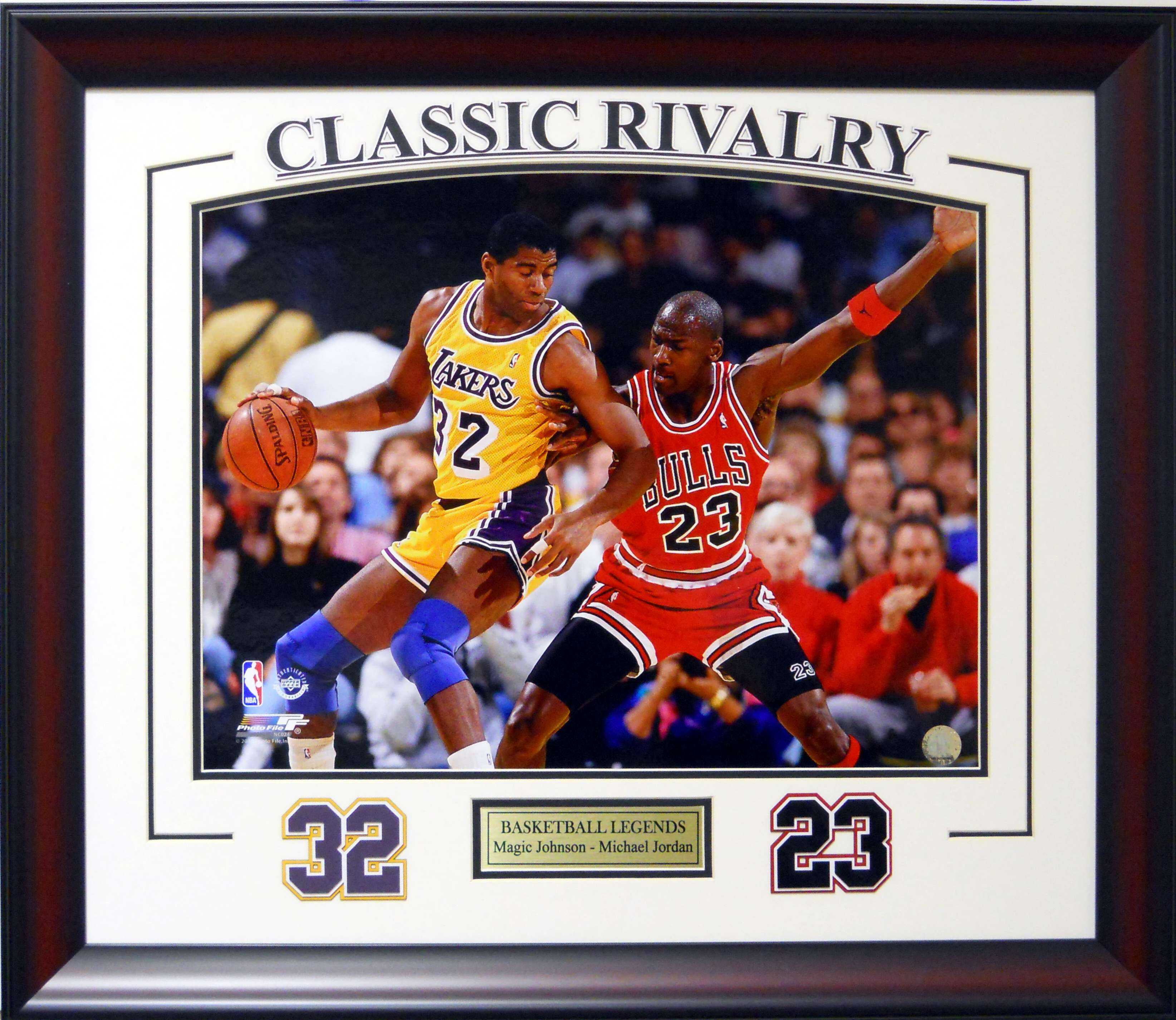 LA Lakers Magic Johnson & Chicago Bulls Michael Jordan Framed Photo ...