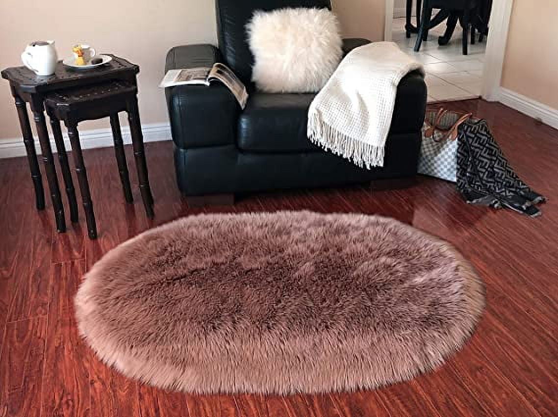 LAMBZY Faux Sheepskin Hypoallergenic Oval Silky Shag Rug, Luxury Shaggy ...