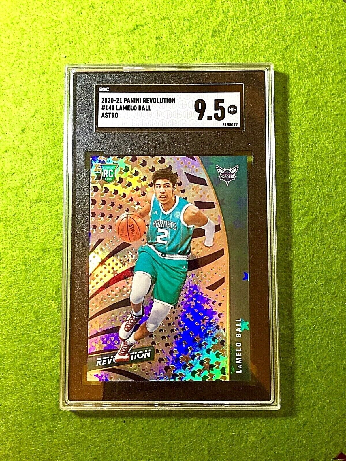 LAMELO BALL ASTRO PRIZM ROOKIE CARD SGC 9.5 POP 4 RC 2020 Revolution ...