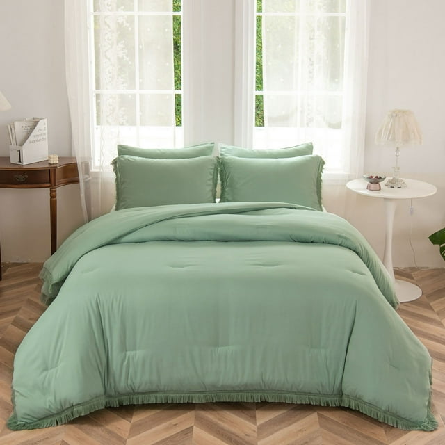 LEAFAX Sage Green Comforter Set King Boho Bedding Set Exquisite Tassel ...