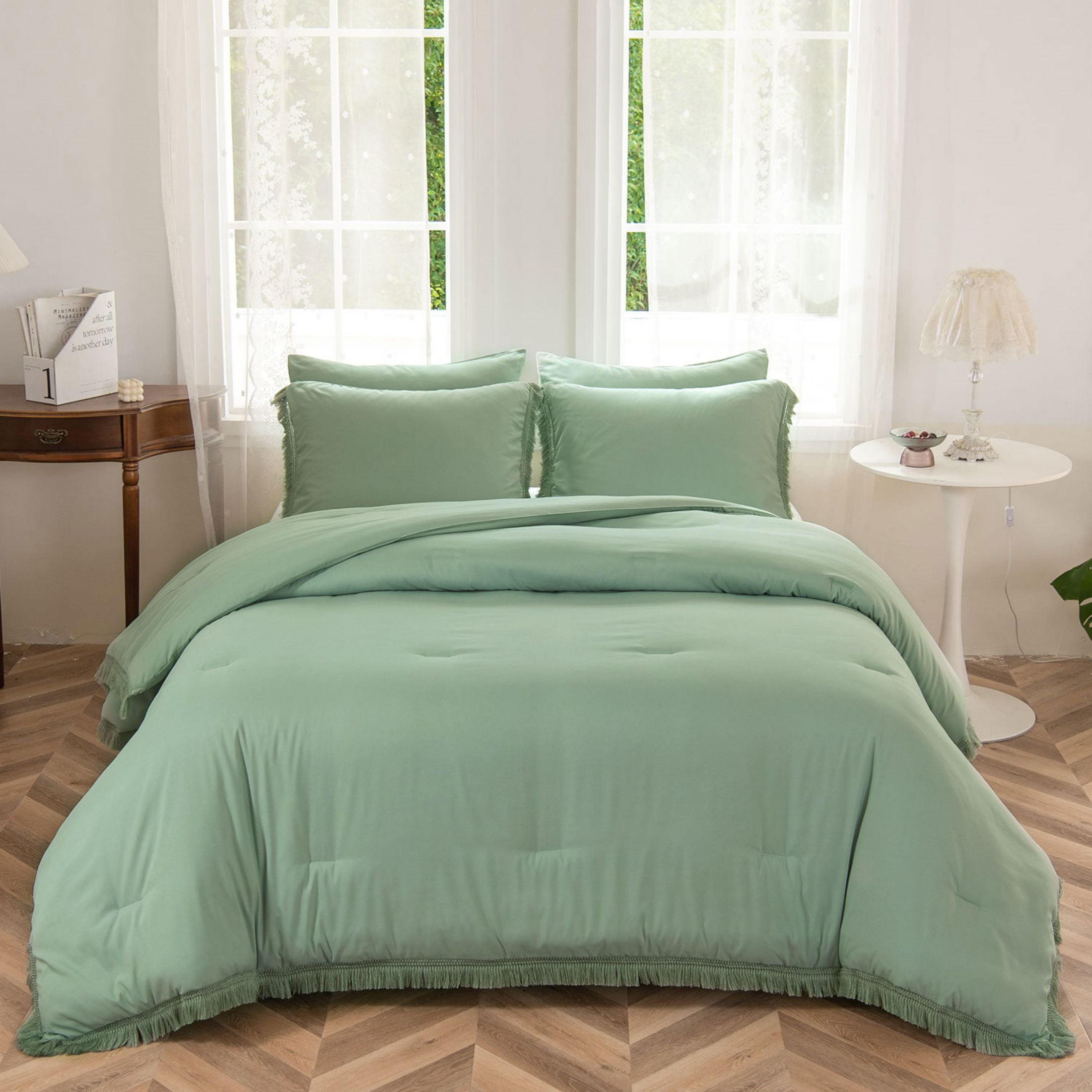 LEAFAX Modern Sage Green Queen Comforter Set, Boho Tassel Pattern, Cozy ...