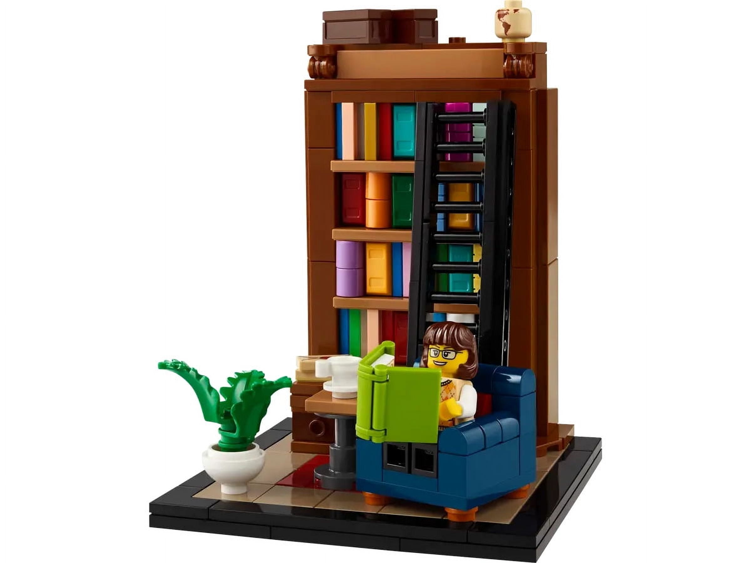 LEGO Books Are My Passion Building Set, 285pcs, Bookshelf with Ladder ...