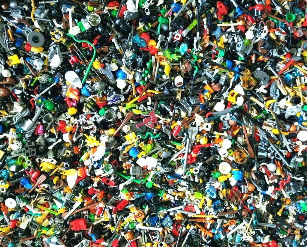 LEGO Minifigure Accessories Random Weapons Tools Hats Etc (25 Random ...