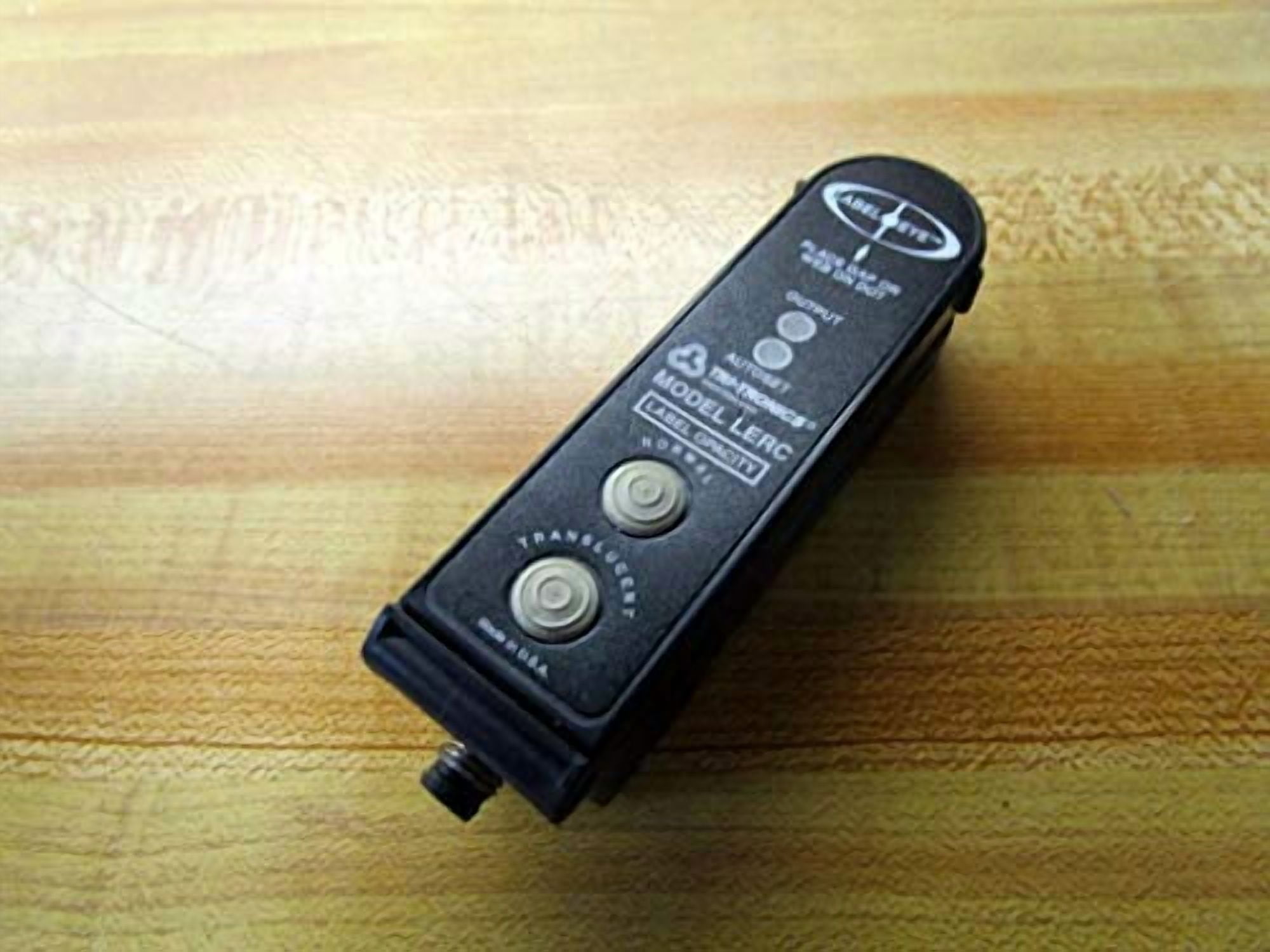 LERC 100 MICROSECOND Response TIME, 10-30 VDC, 4-PIN M8 Connector ...