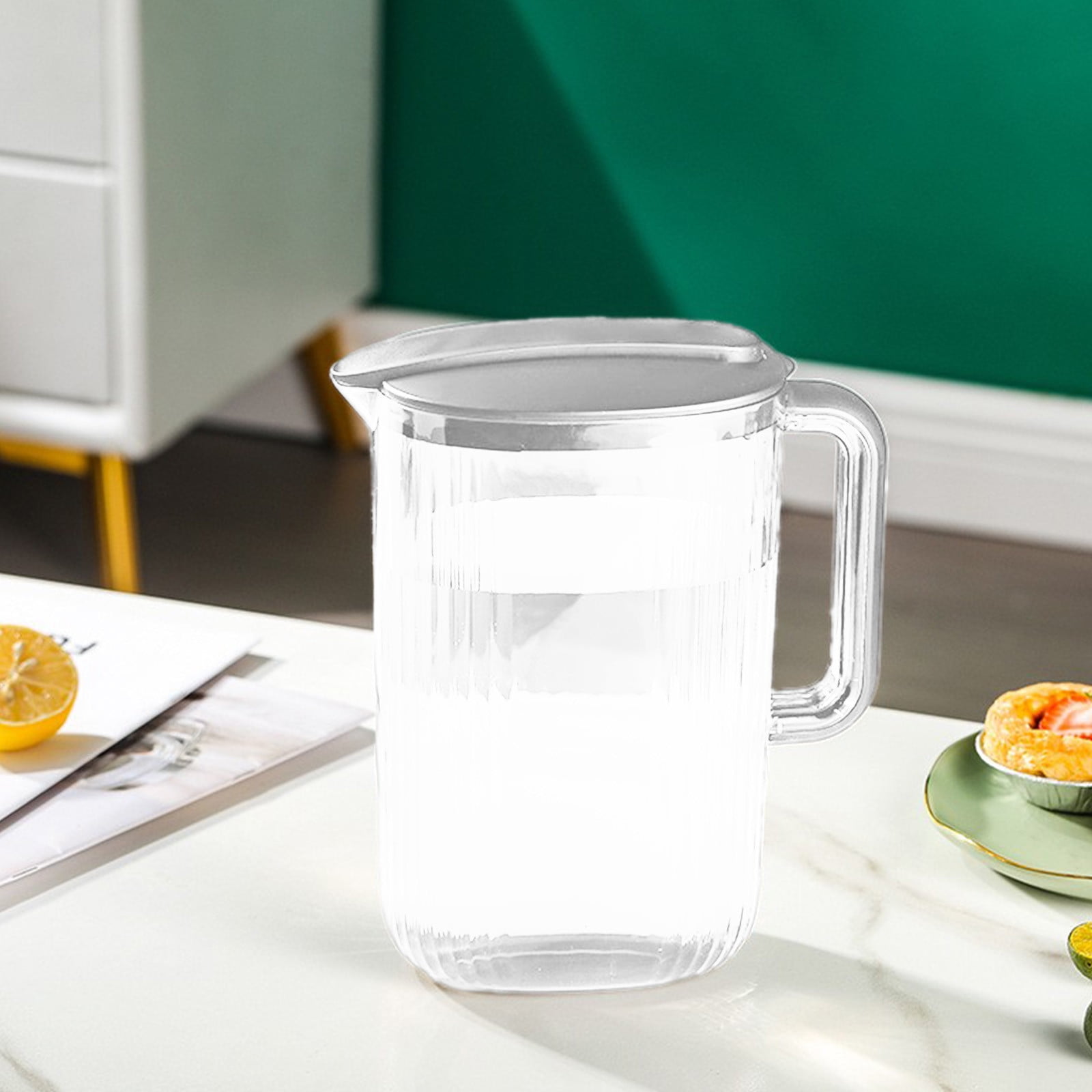 LHNFT 2000ml Pitcher Plastic Juice Pitcher with Lid and 4 Cups ...