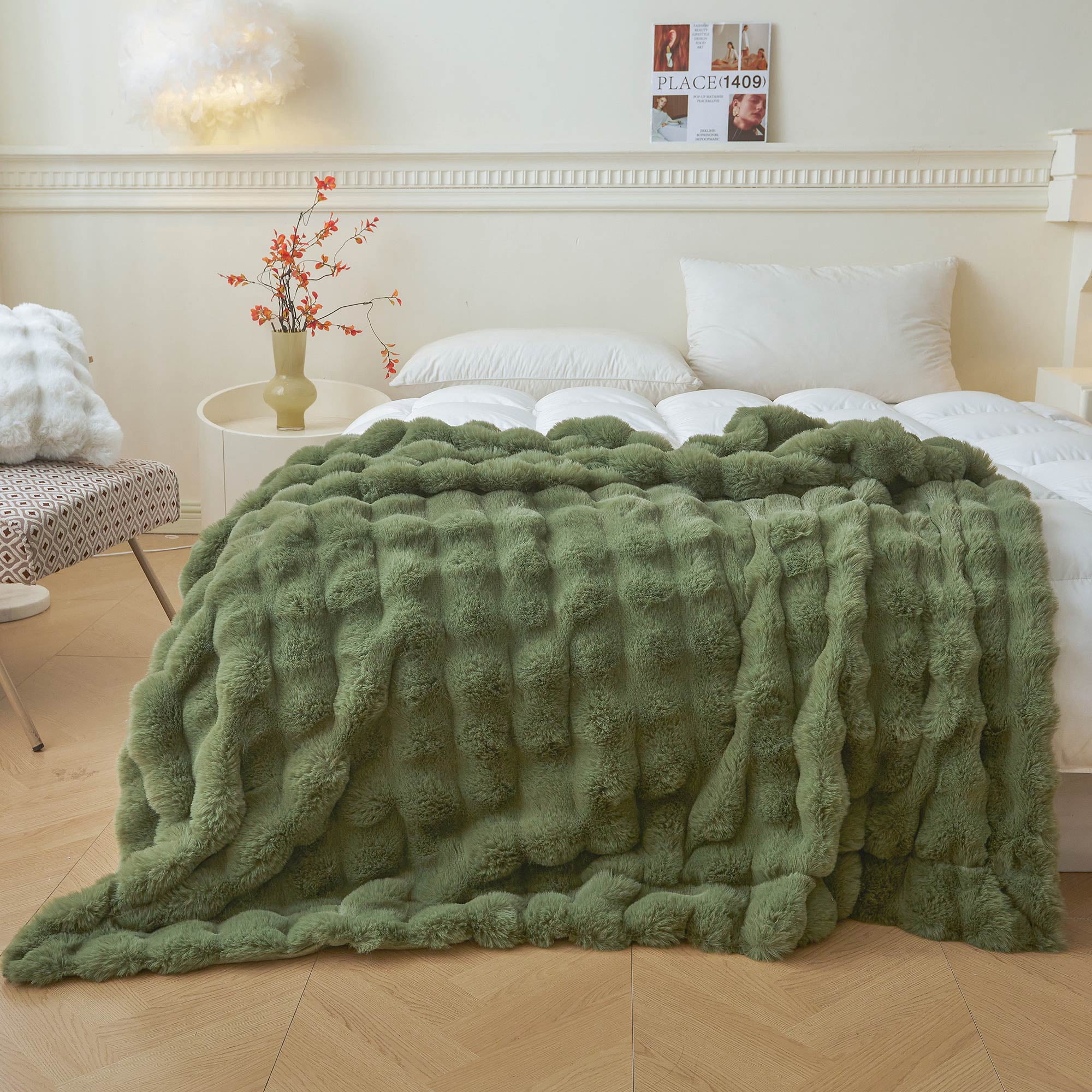 LIFEREVO Fluffy Faux Rabbit Fur Bubble Blanket, Plush Shaggy Throw for ...
