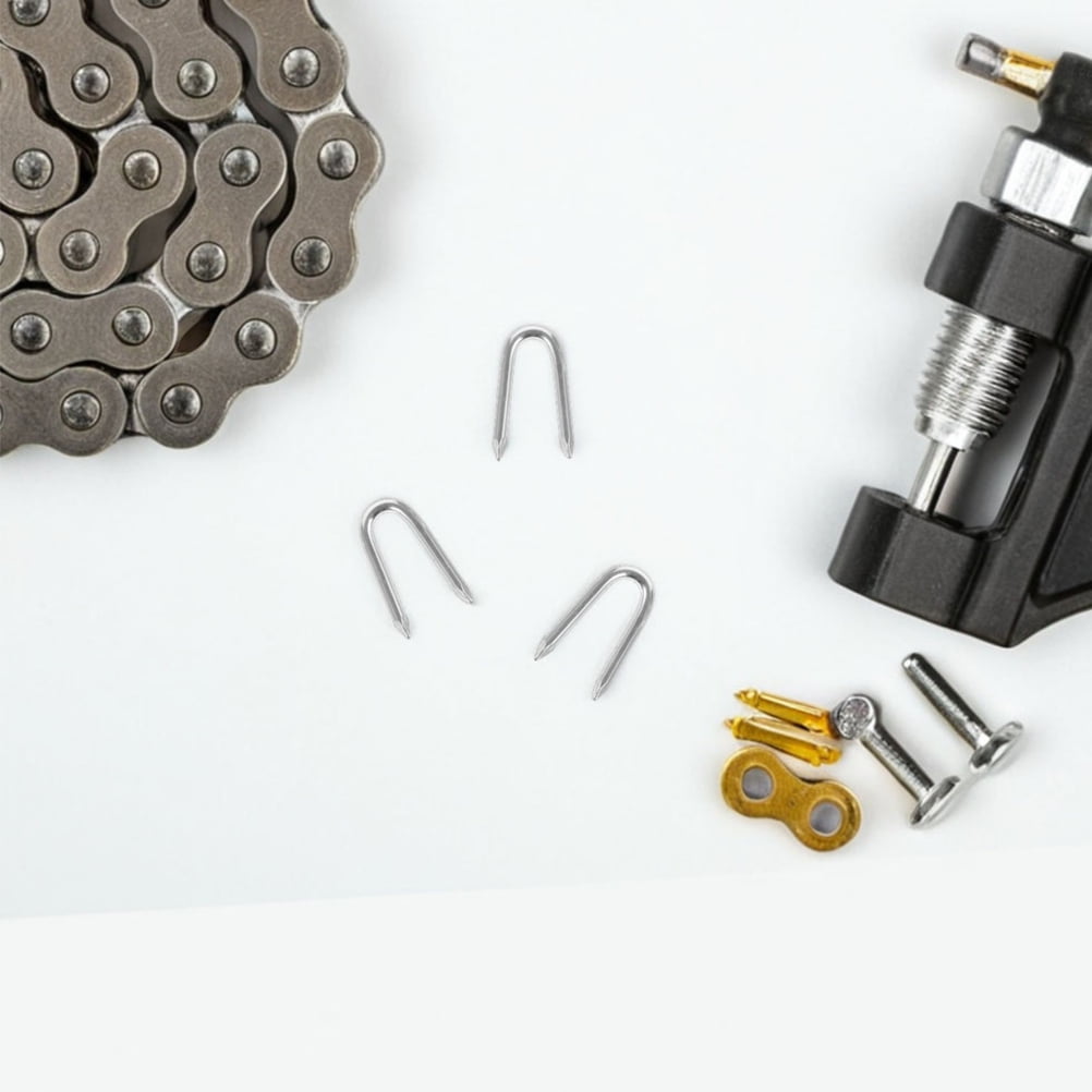 LIFKOME 200 Pcs Fence Post Staples Stapler for Barbed Wire Fences ...