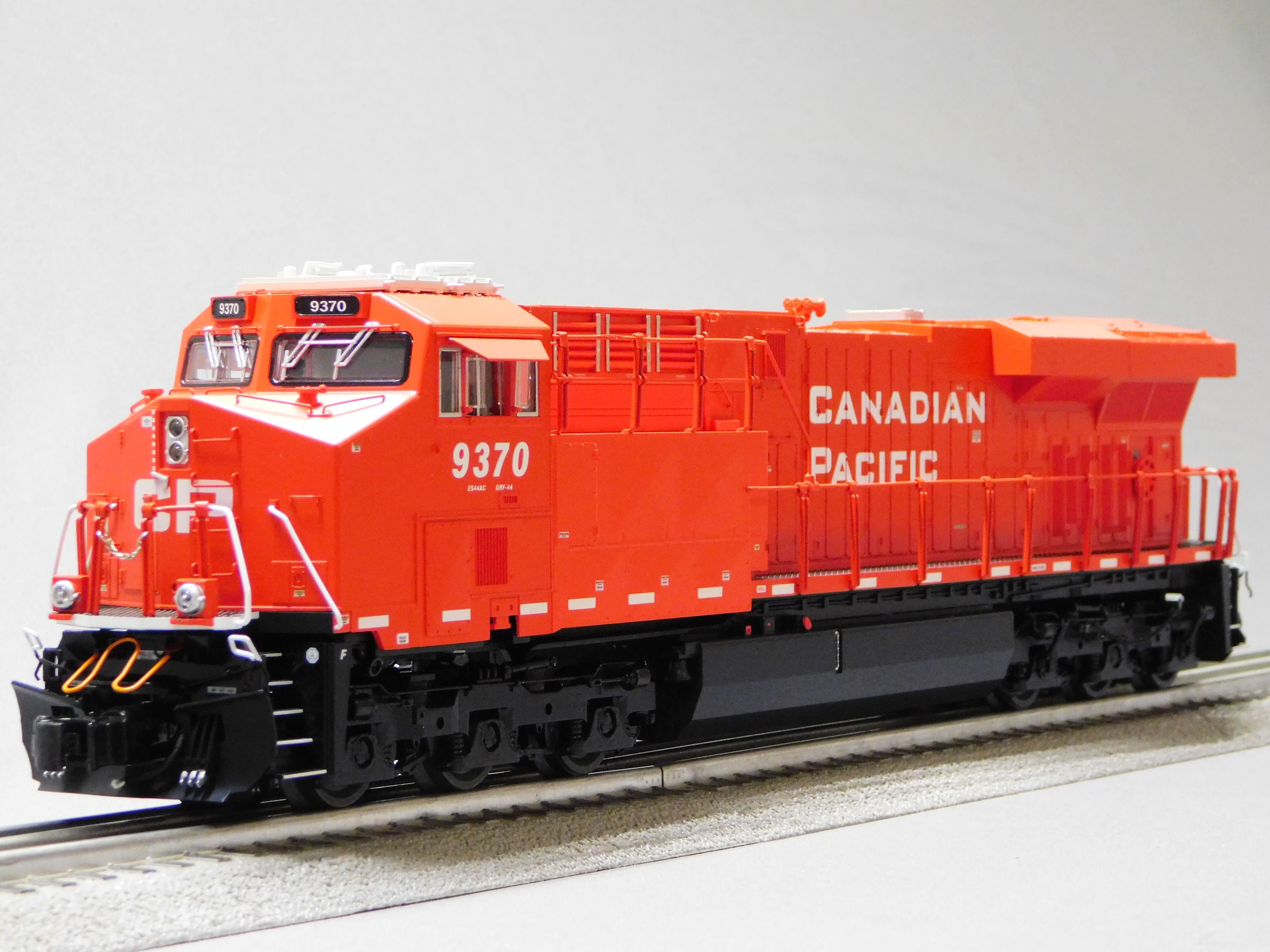 LIONEL BTO CANADIAN PACIFIC LEGACY ES44 DIESEL ENGINE #9370 O GAUGE ...