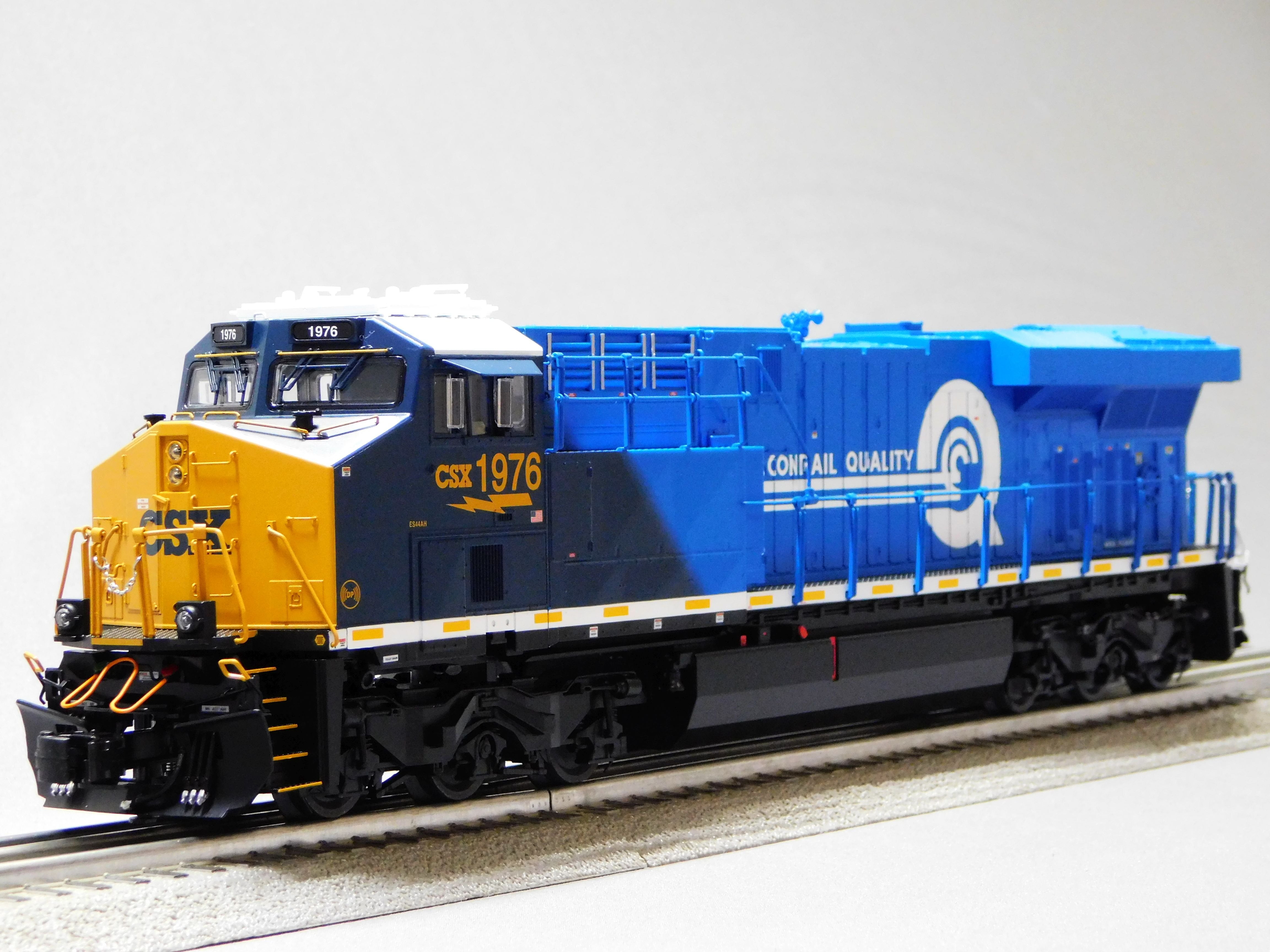 LIONEL BTO CSX ES44AC NON-POWERED 1976 DIESEL LOCOMOTIVE O GAUGE 2433899 - Walmart.com