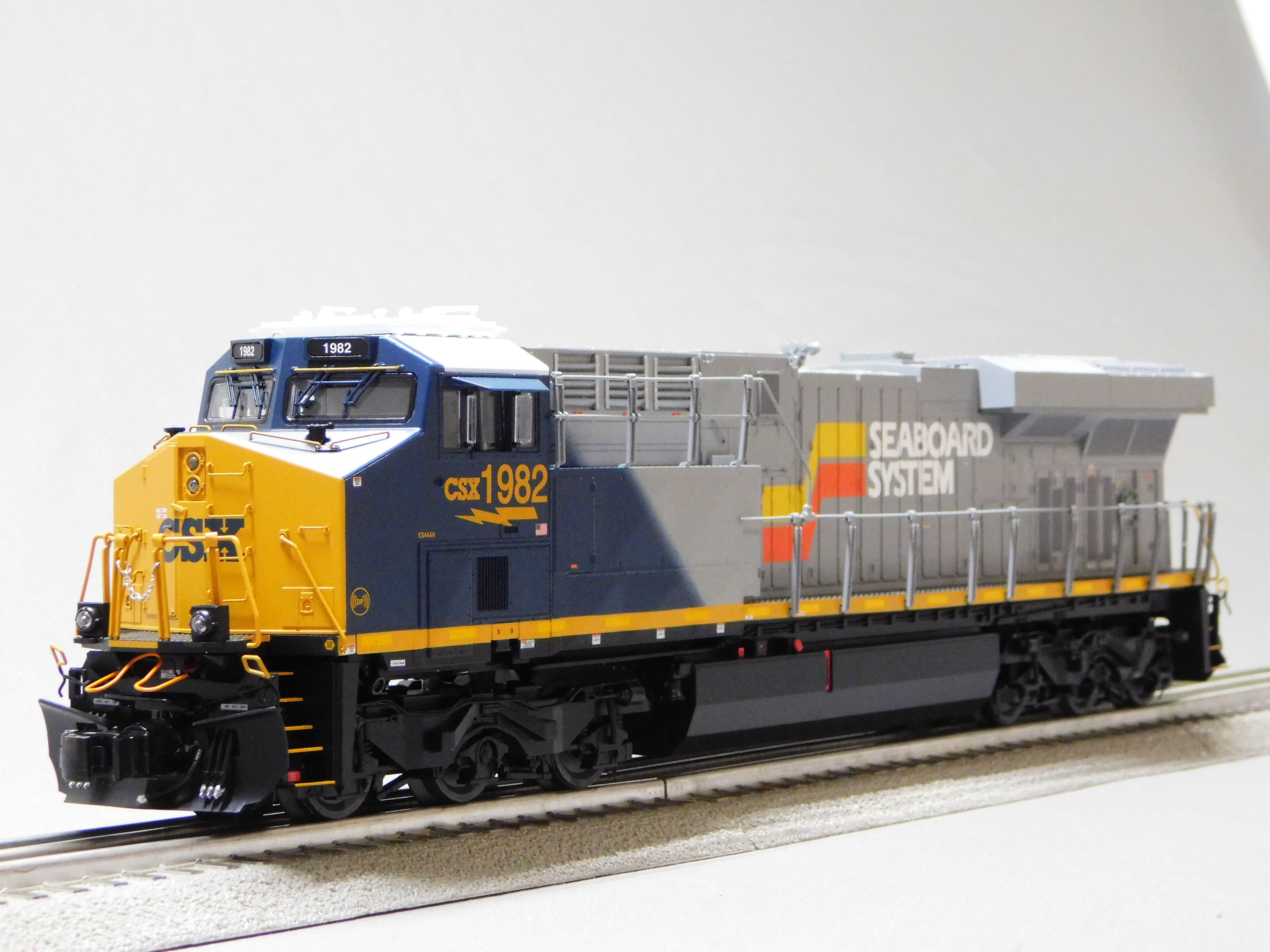 LIONEL BTO CSX SEABOARD SYSTEM SBD LEGACY ES44AC 1982 DIESEL LOCOMOTIVE O GAUGE 2433861 ...