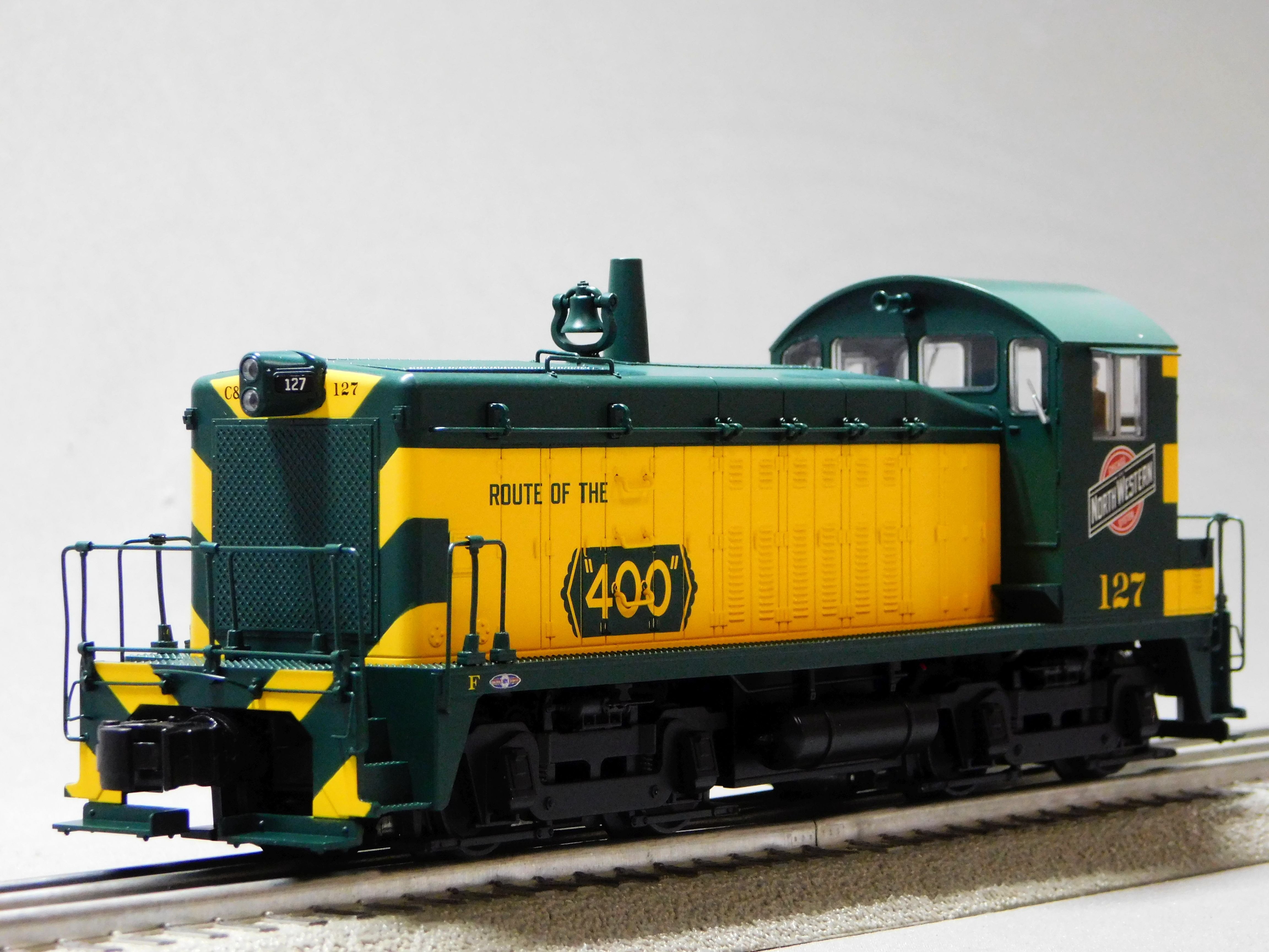 LIONEL CHICAGO NORTHWESTER LEGACY SW8 DIESEL ENGINE LOCOMOTIVE 2433660 ...