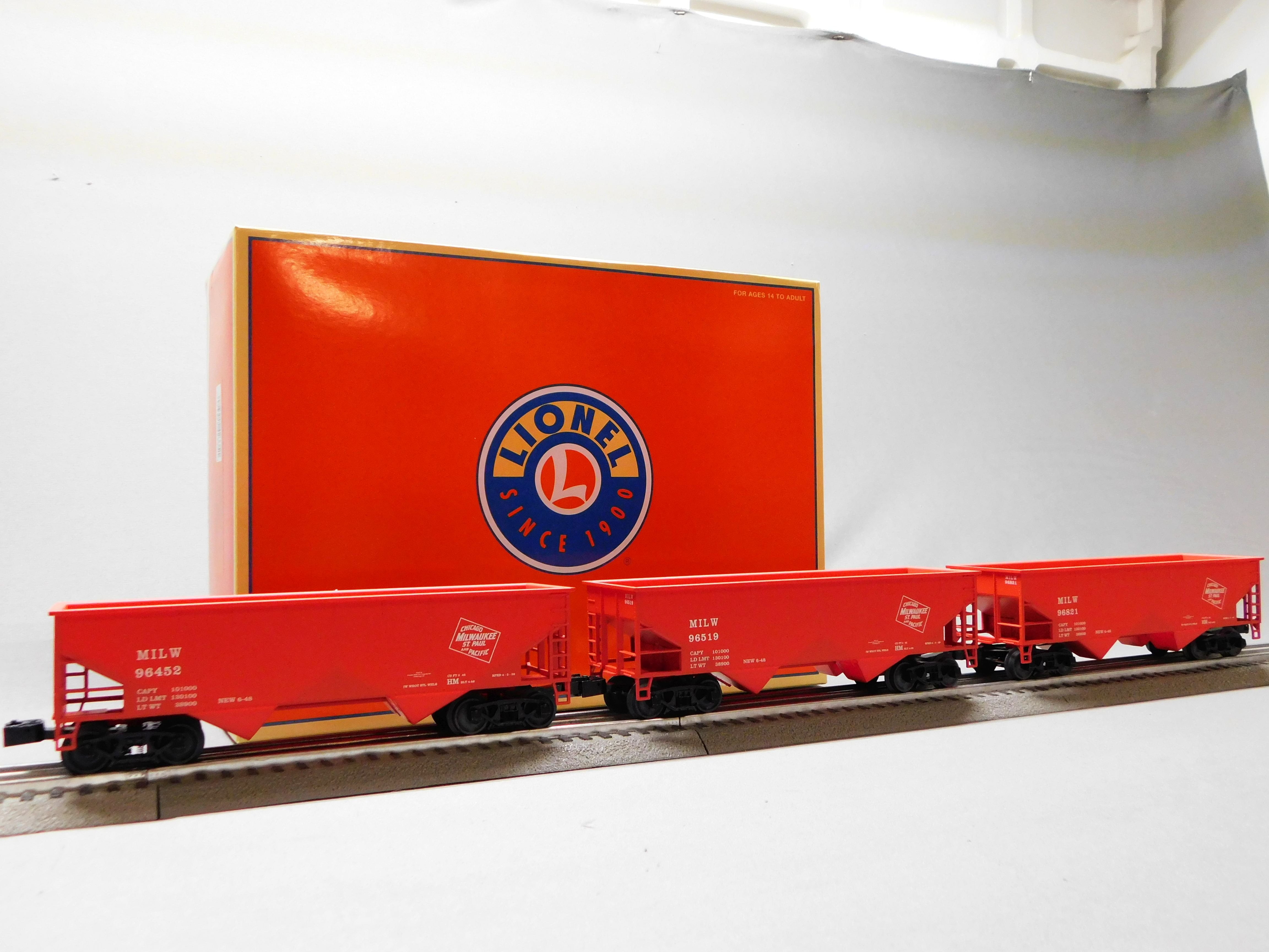 LIONEL MILWAUKEE ROAD MILW 2-BAY AAR HOPPER 3-PACK #2 O GAUGE 2442335 - Walmart.com