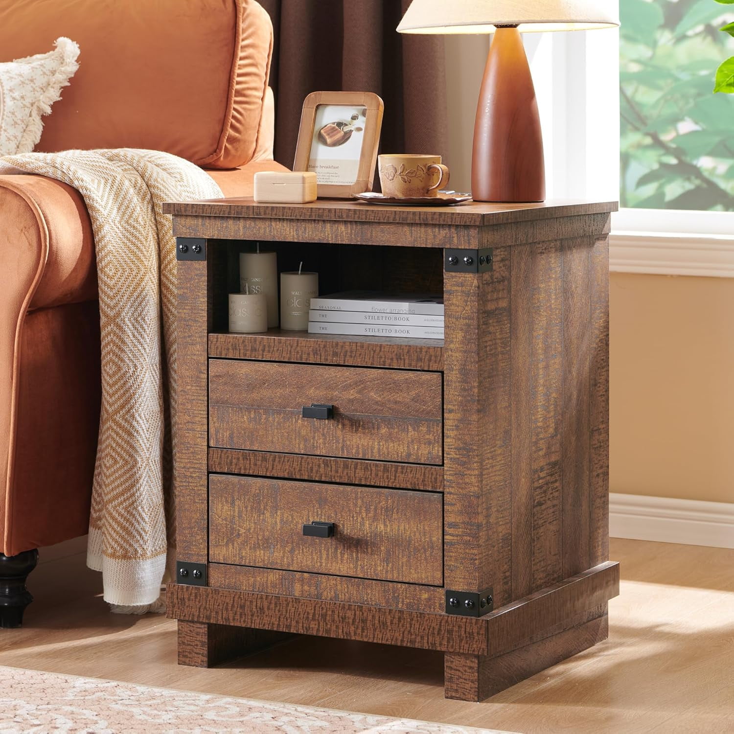LKUPM Farmhouse Nightstand with Charging Station, 18" Rustic Night ...