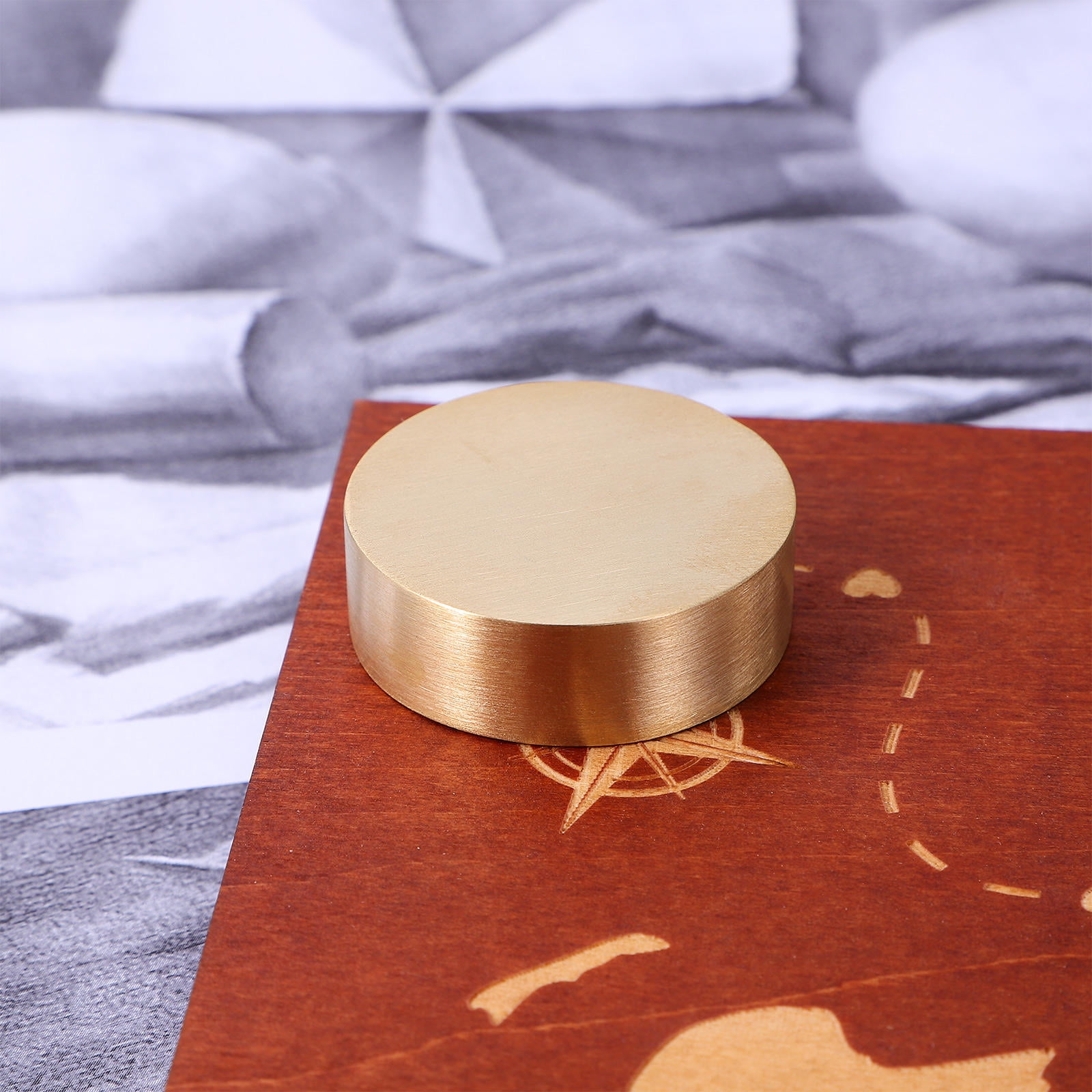 LOLIPPYY Metal Paper Weight for Desk Calligraphy Weight Golden Holding ...